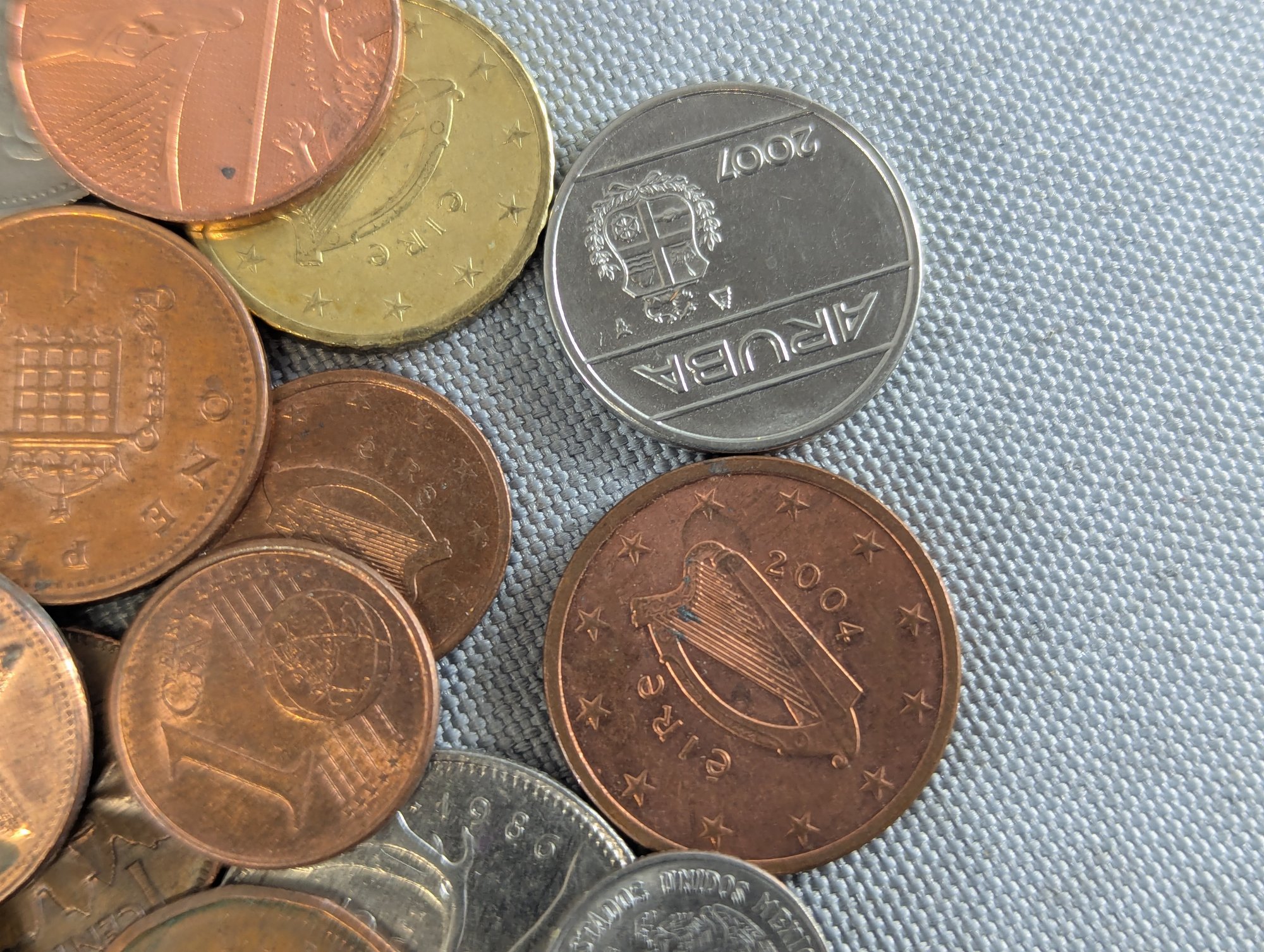 Large Lot Of Foreign Coins #9393 | Auctionninja.com