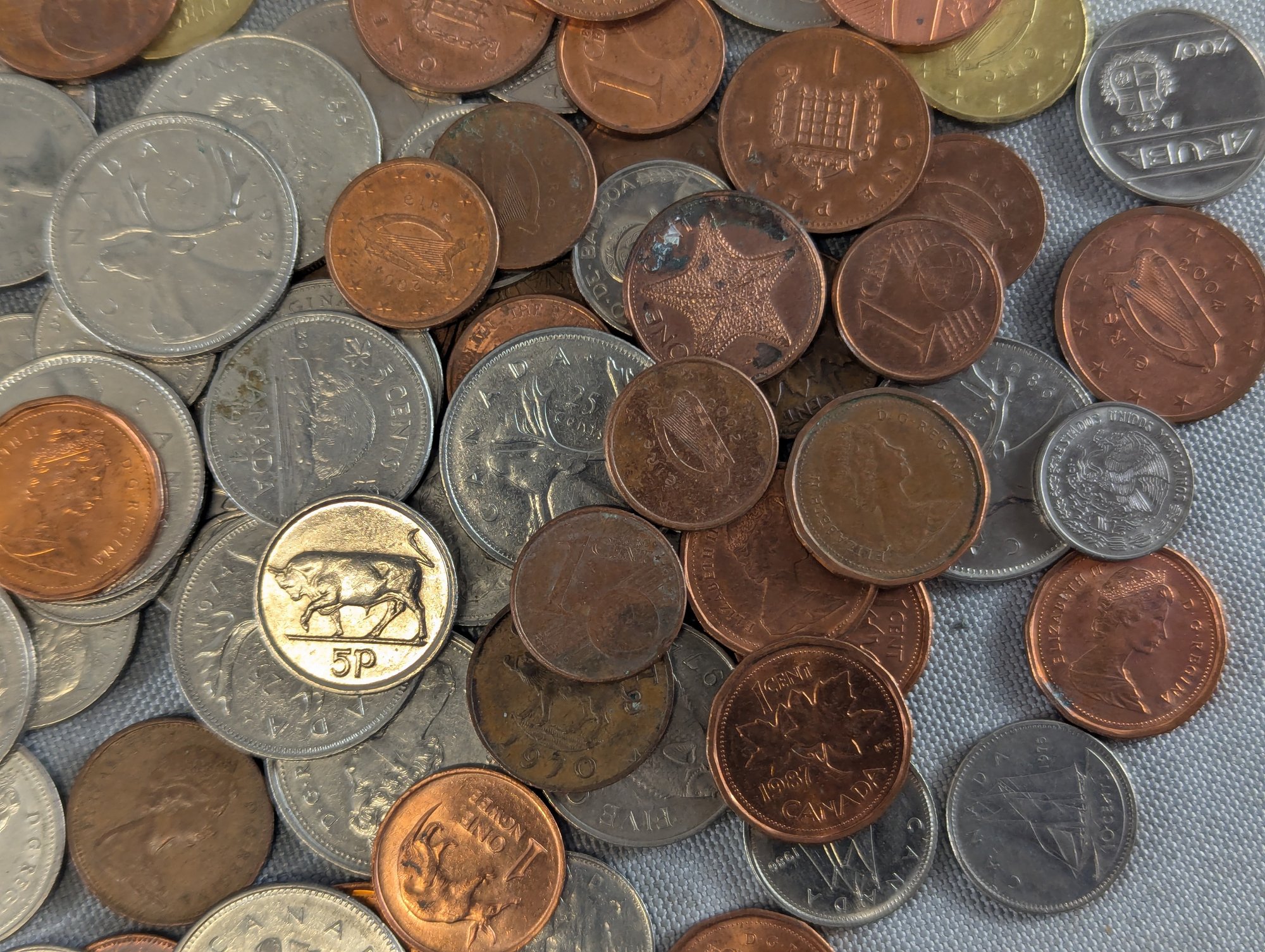 Large Lot Of Foreign Coins #9393 | Auctionninja.com