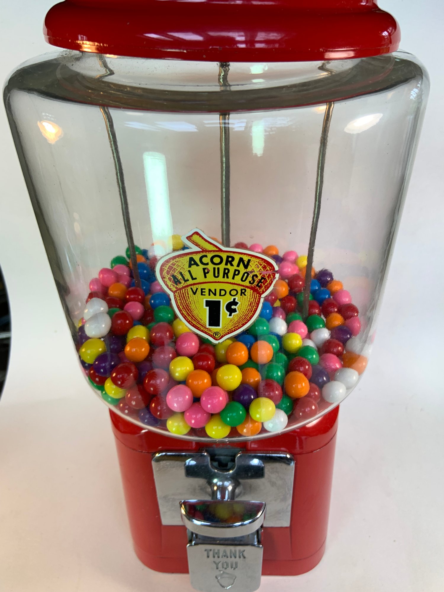 What FUN! A Vintage Penny Gumball Machine #1482 | Auctionninja.com