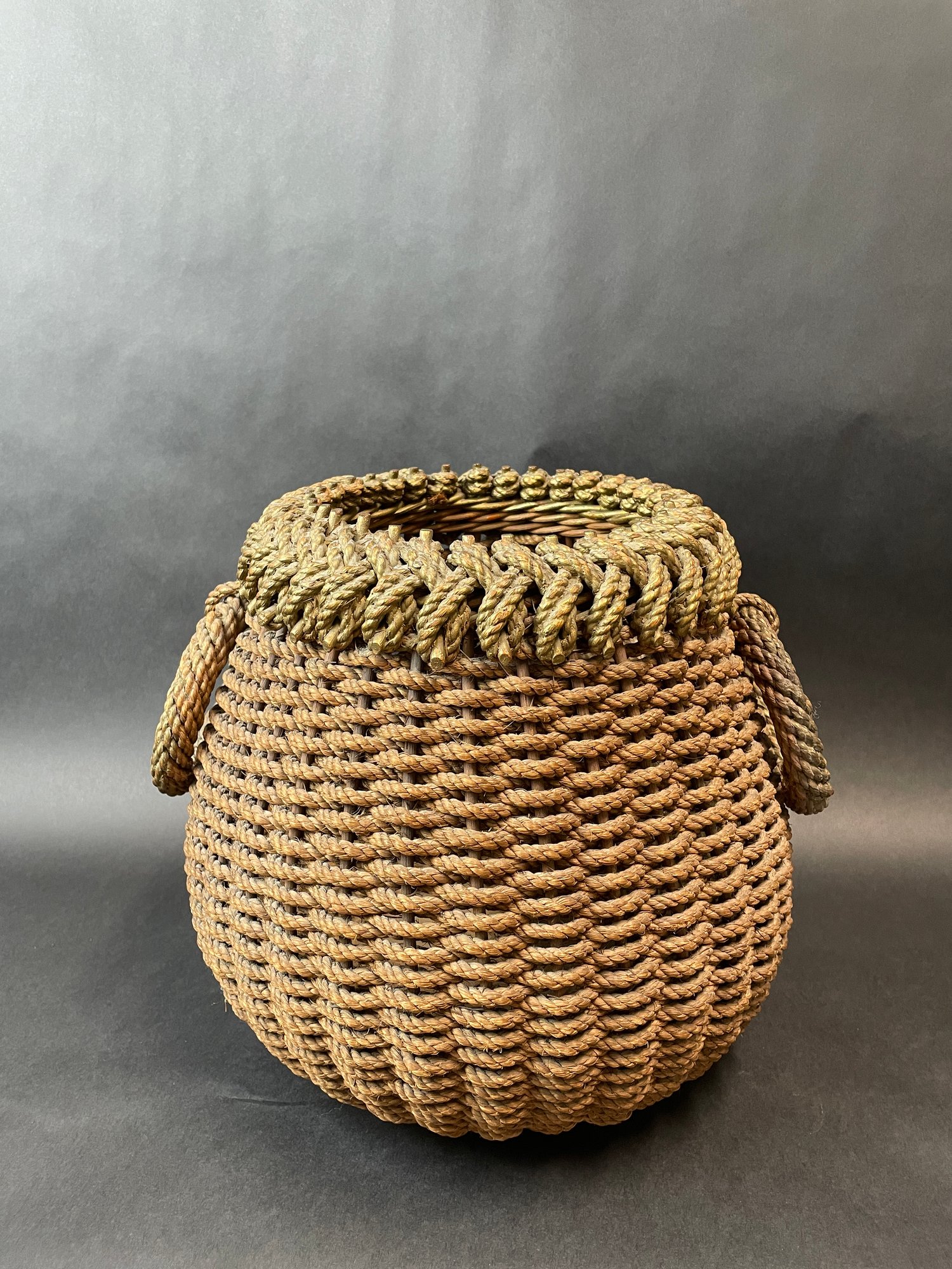 Antique Folk Art Hand Made Basket #112750 | Auctionninja.com