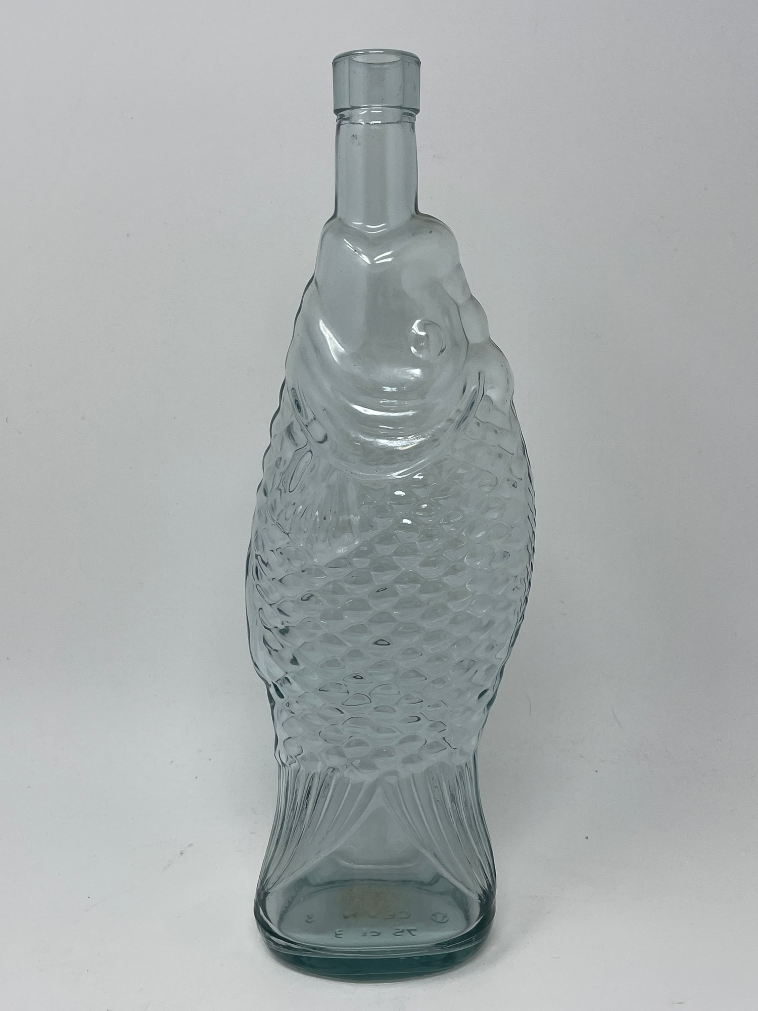 Vintage Cevin Glass Fish Bottle #115307 | Auctionninja.com