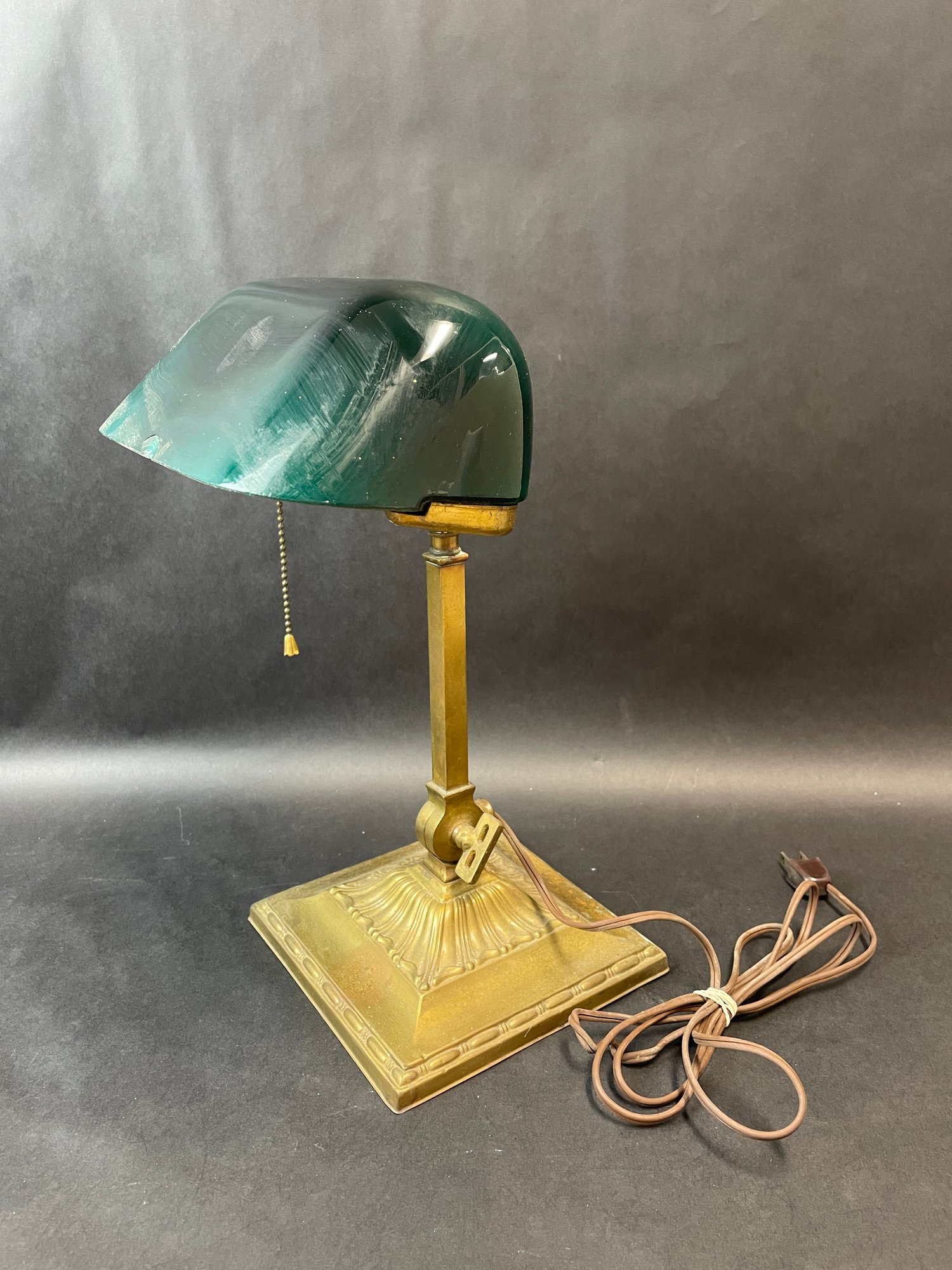 Antique Banker's Lamp W/ Original Green Shade, Signed Emeralite - As Is ...