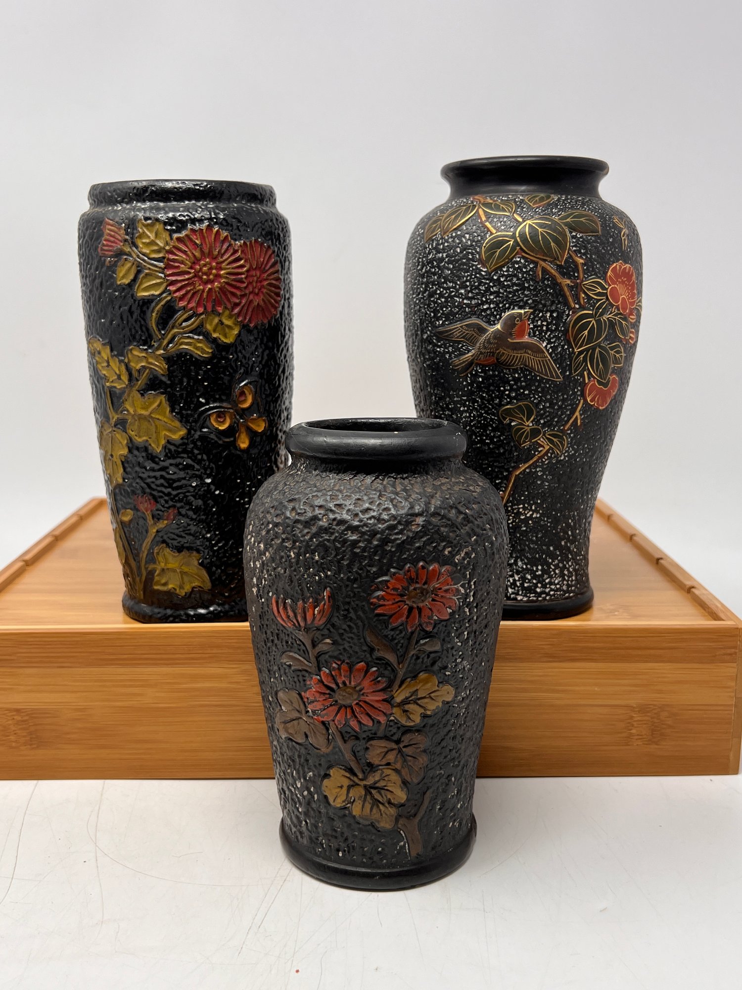 Vintage Japanese Black Tokanabe Ware Vase Lot #111597 | Auctionninja.com