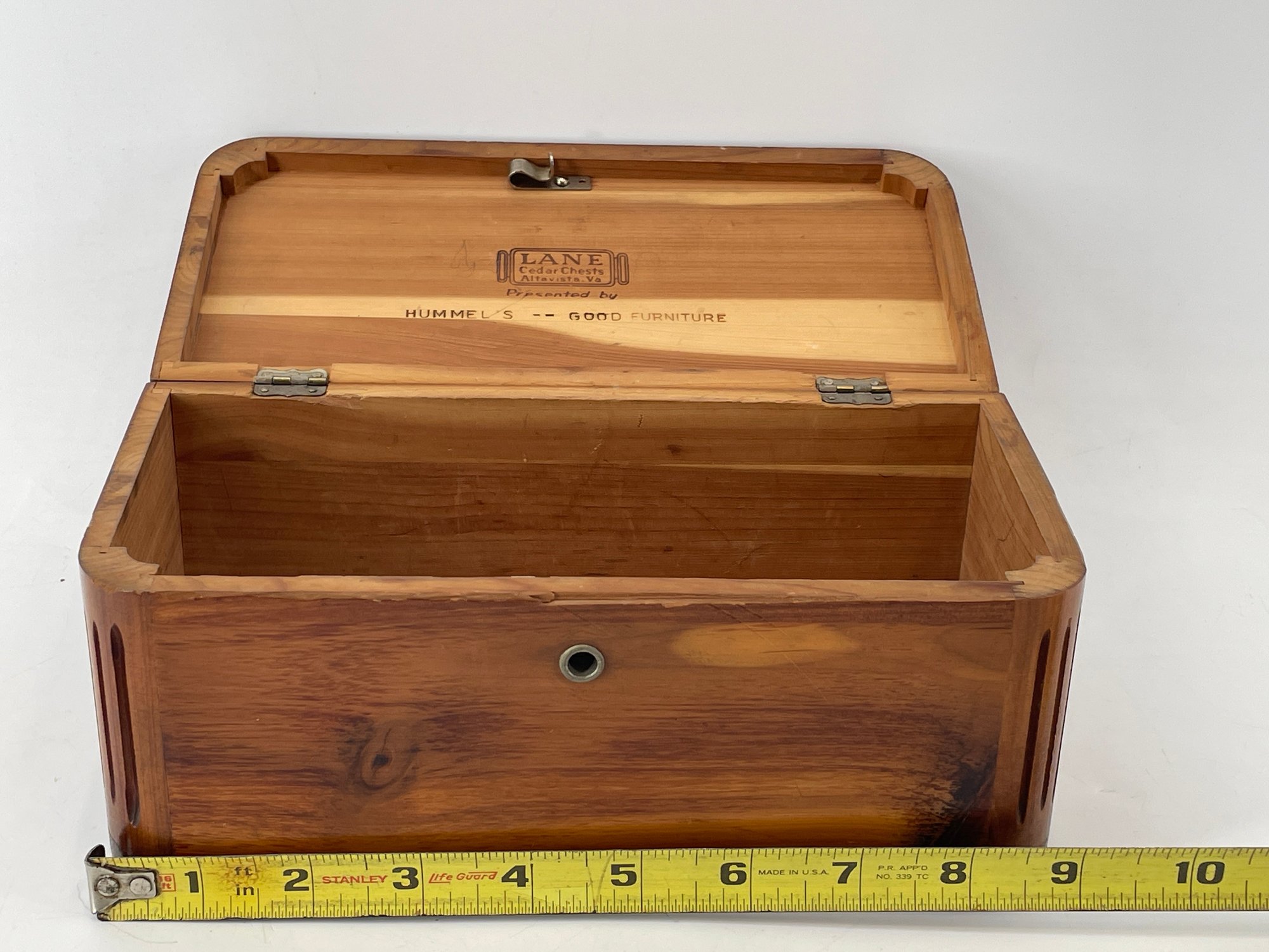 Miniature Lane Cedar Chest #143535 | Auctionninja.com