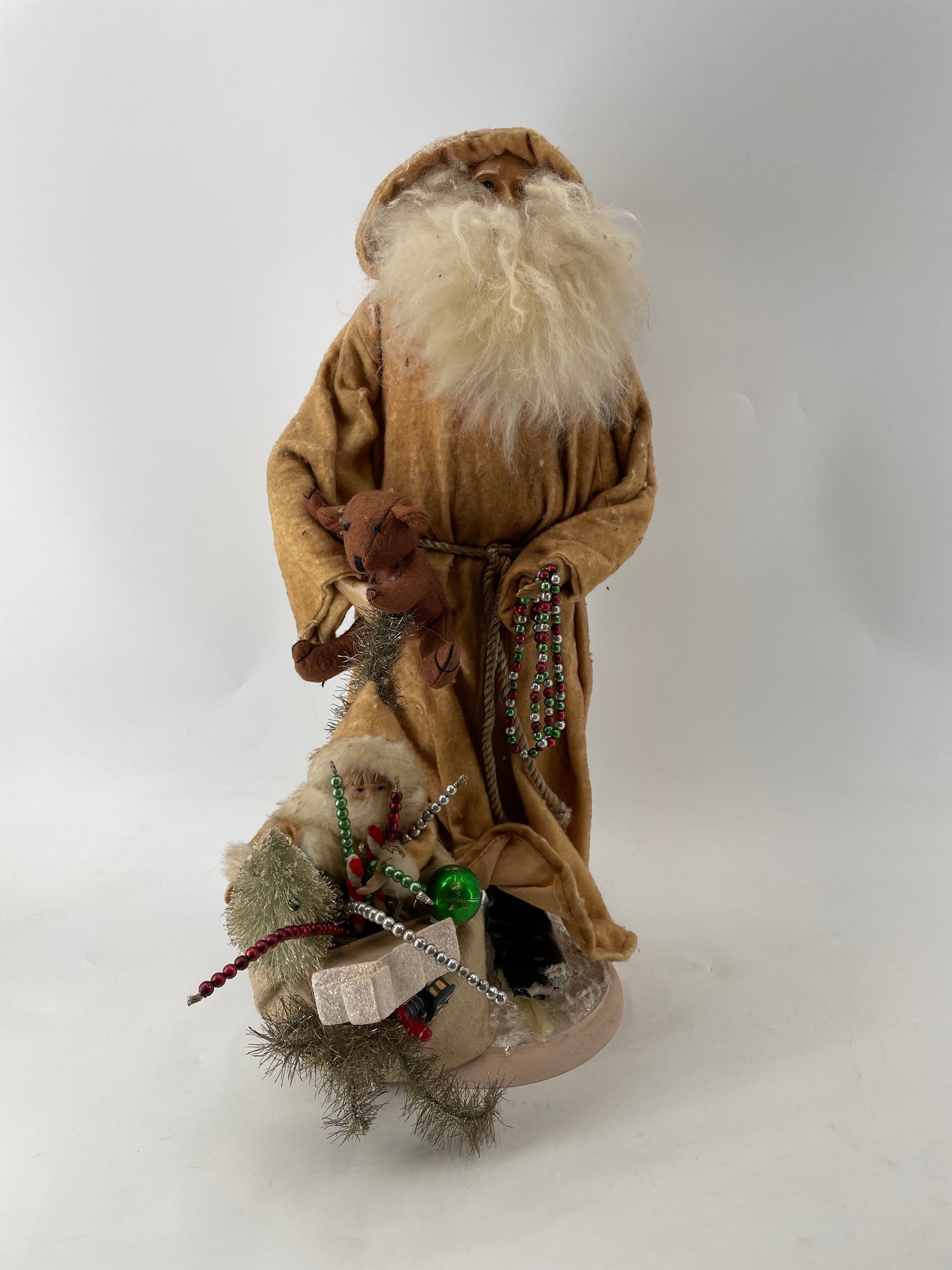 Vintage Large Woodland Rustic Santa Claus #142813 | Auctionninja.com