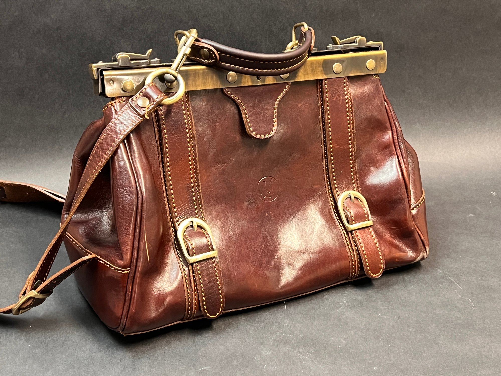 Quality Genuine Leather Made In Italy Doctor Style Handbag #121381 ...