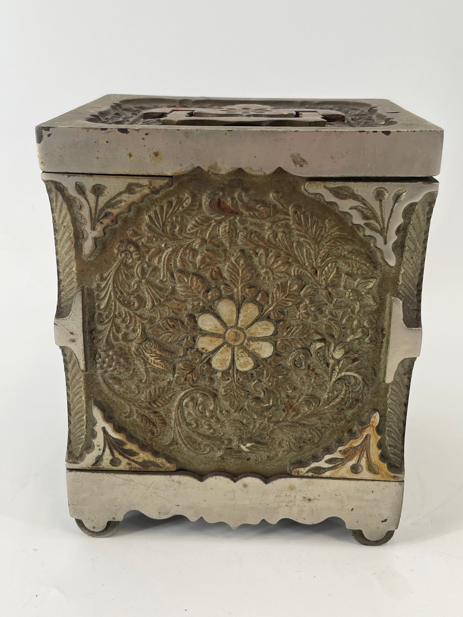 Antique Cast Iron Burglar Proof House Safe Coin Bank Signed J E Stevens ...