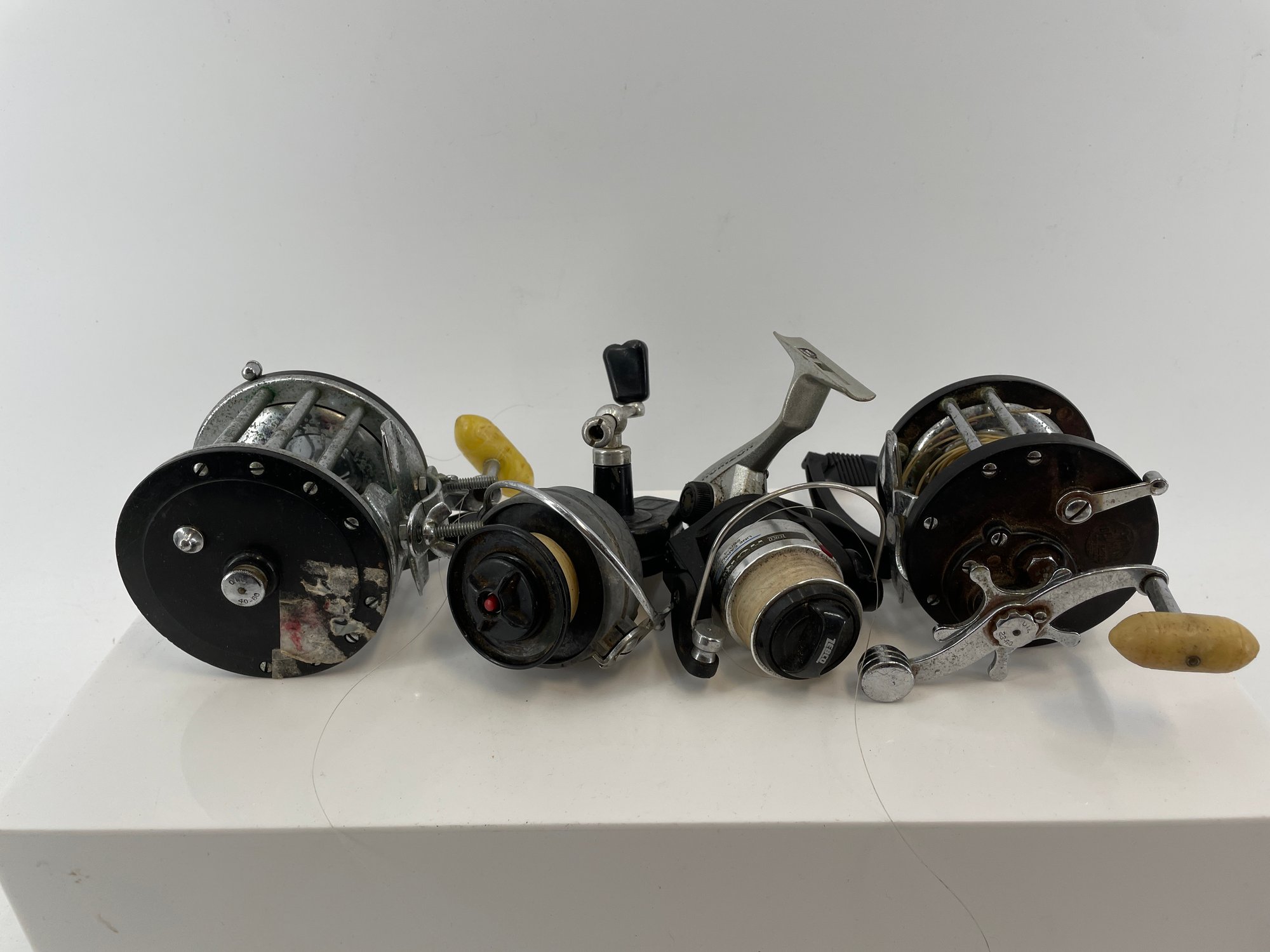 Collection Of Vintage Fishing Reels #154199 | Auctionninja.com