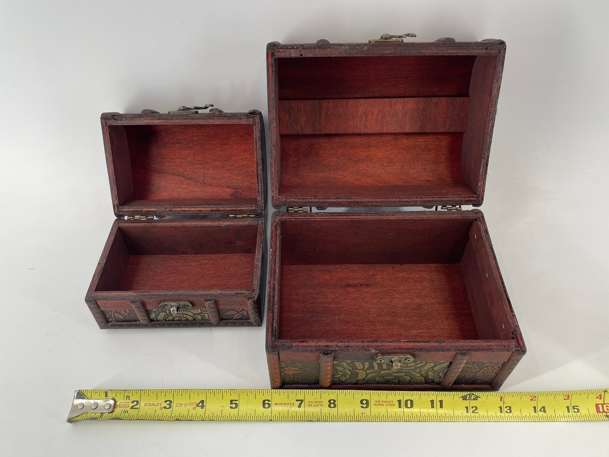 2 Small Asian Boxes #140786 | Auctionninja.com