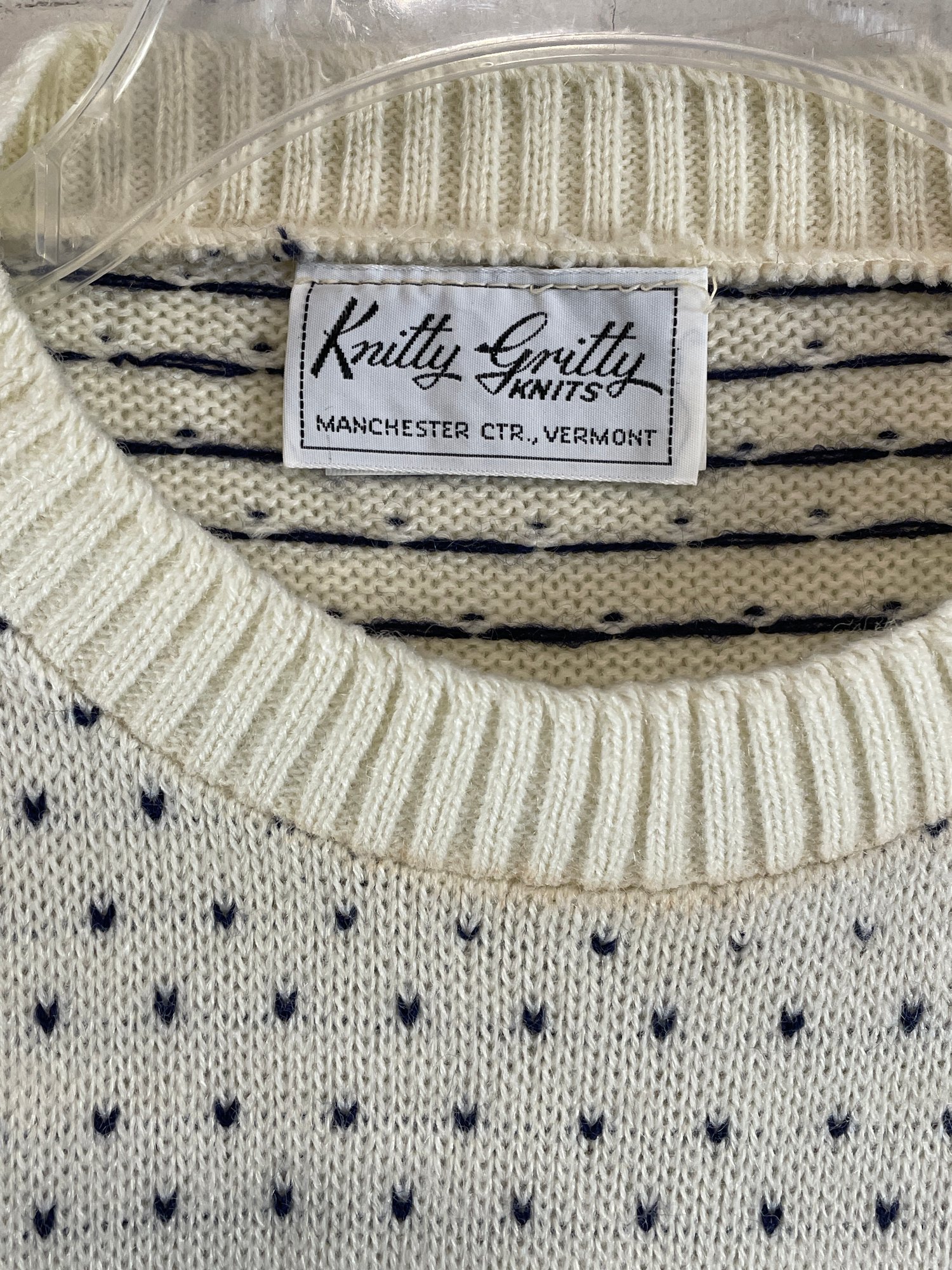 Vintage Womens Sweater By Knitty Gritty Knits VT Small #110503 | Auctionninja.com