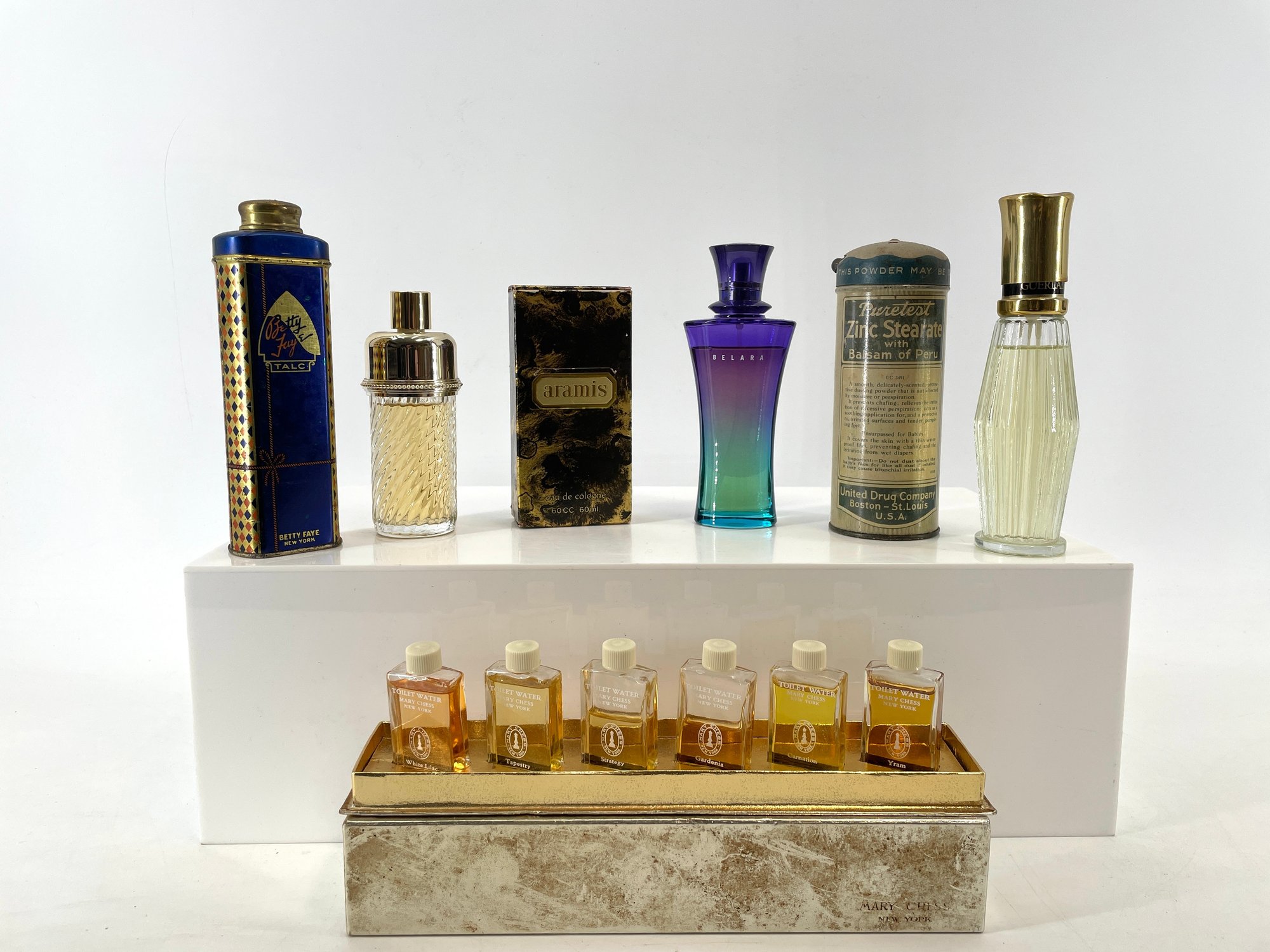 Collection Of Vintage Perfumes #154009 | Auctionninja.com