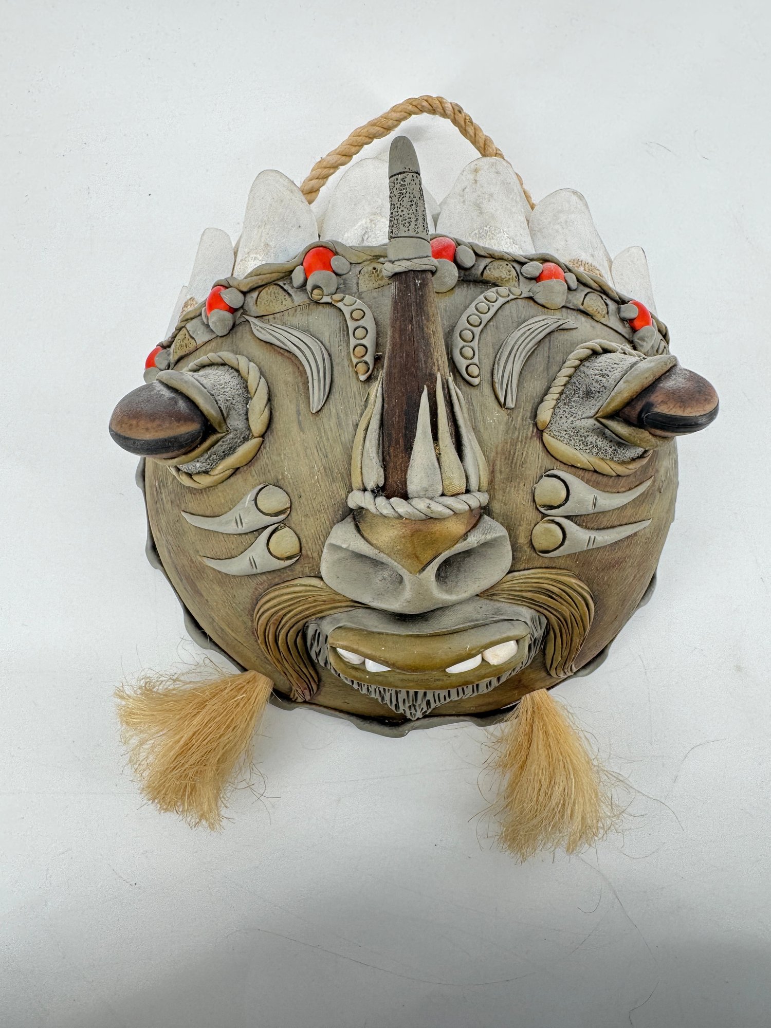 Vintage Tribal Mask #182732 | Auctionninja.com