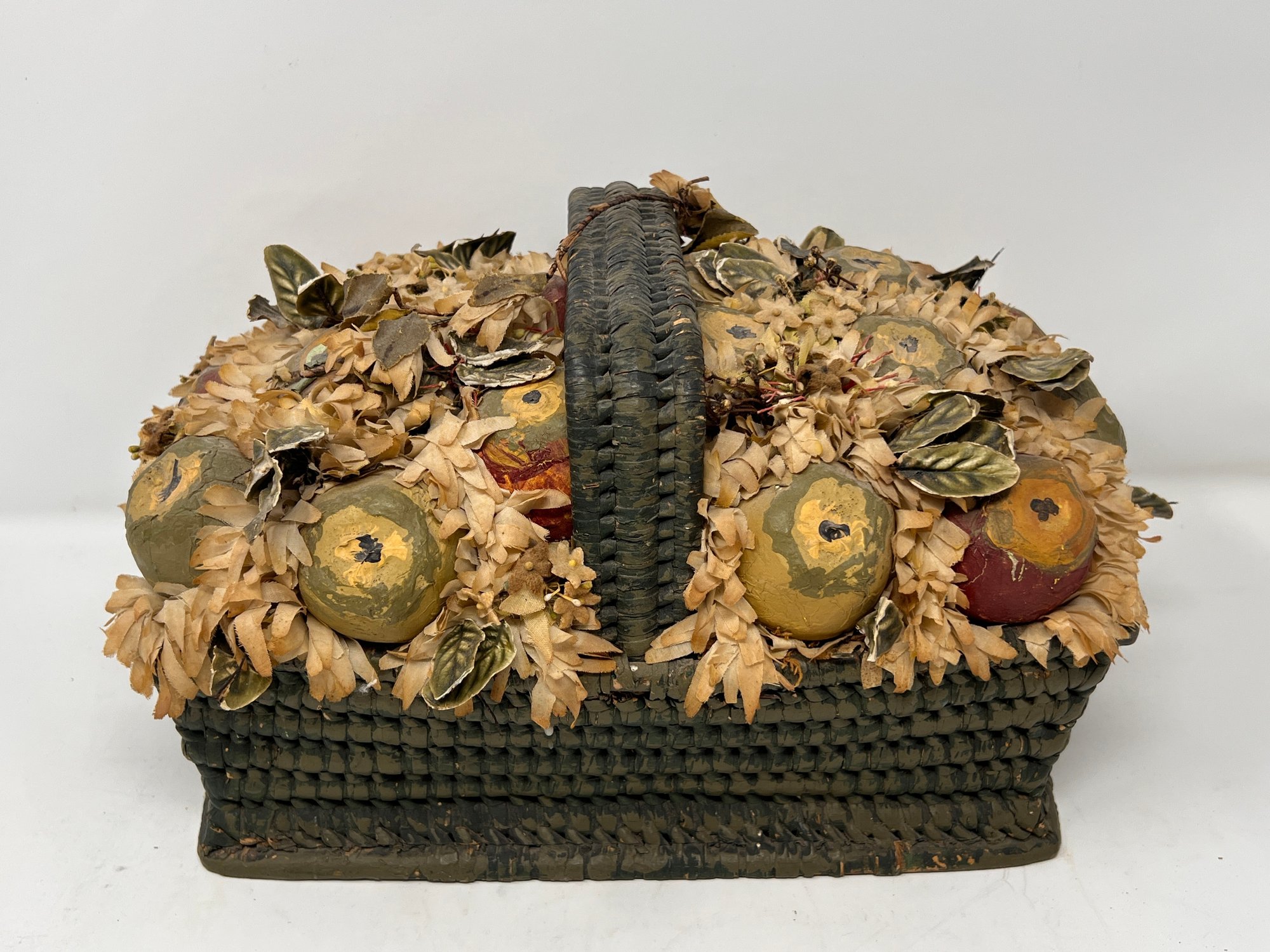 Doris Stauble Still Life Centerpiece Ca. 1900 #141899 | Auctionninja.com