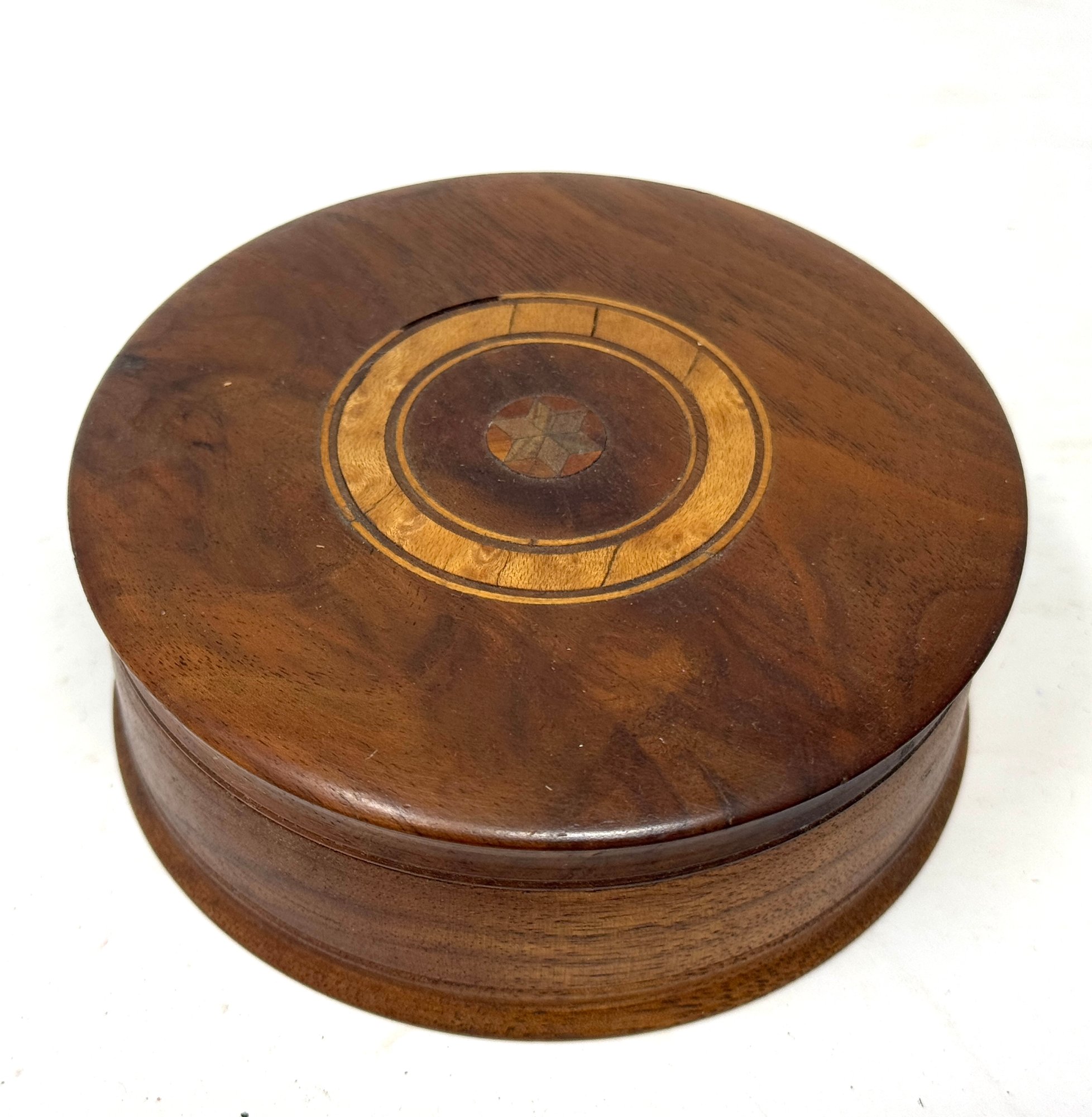Vintage Inlaid Top Snuff Box #126453 | Auctionninja.com