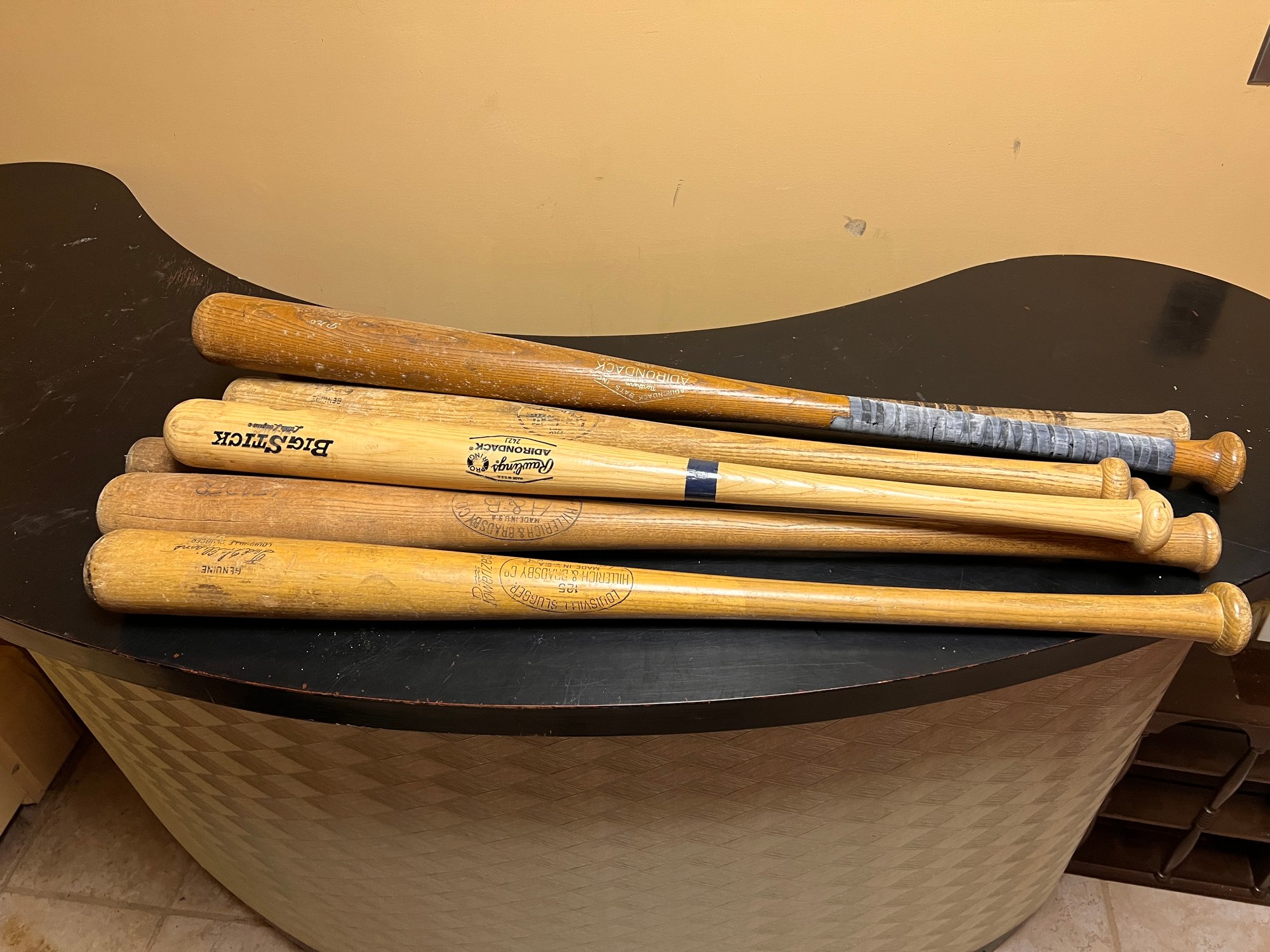 Collection Of Vintage Baseball Bats #120763 | Auctionninja.com