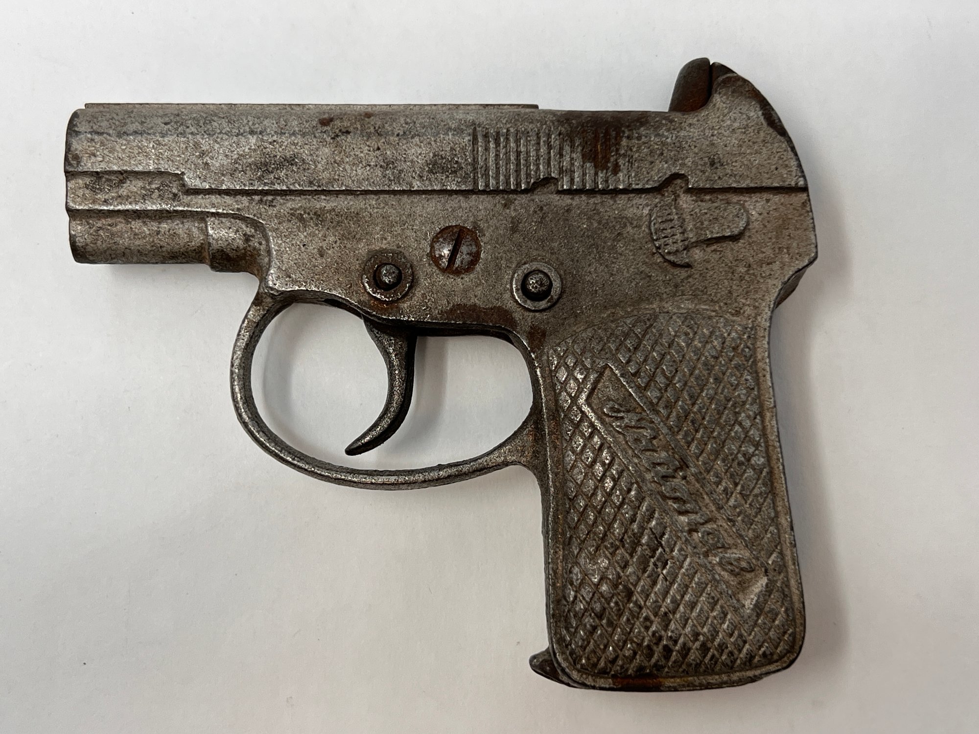 1925 National Cast Iron Toy Cap Gun Pistol #125708 | Auctionninja.com