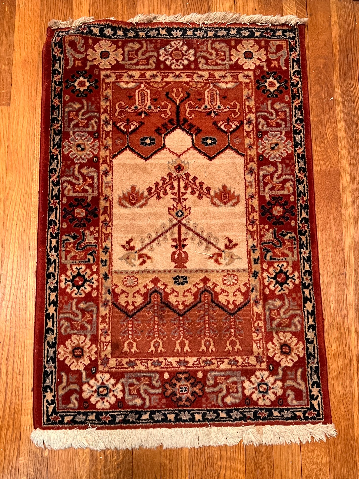 Vintage Throw Rug #110867 | Auctionninja.com