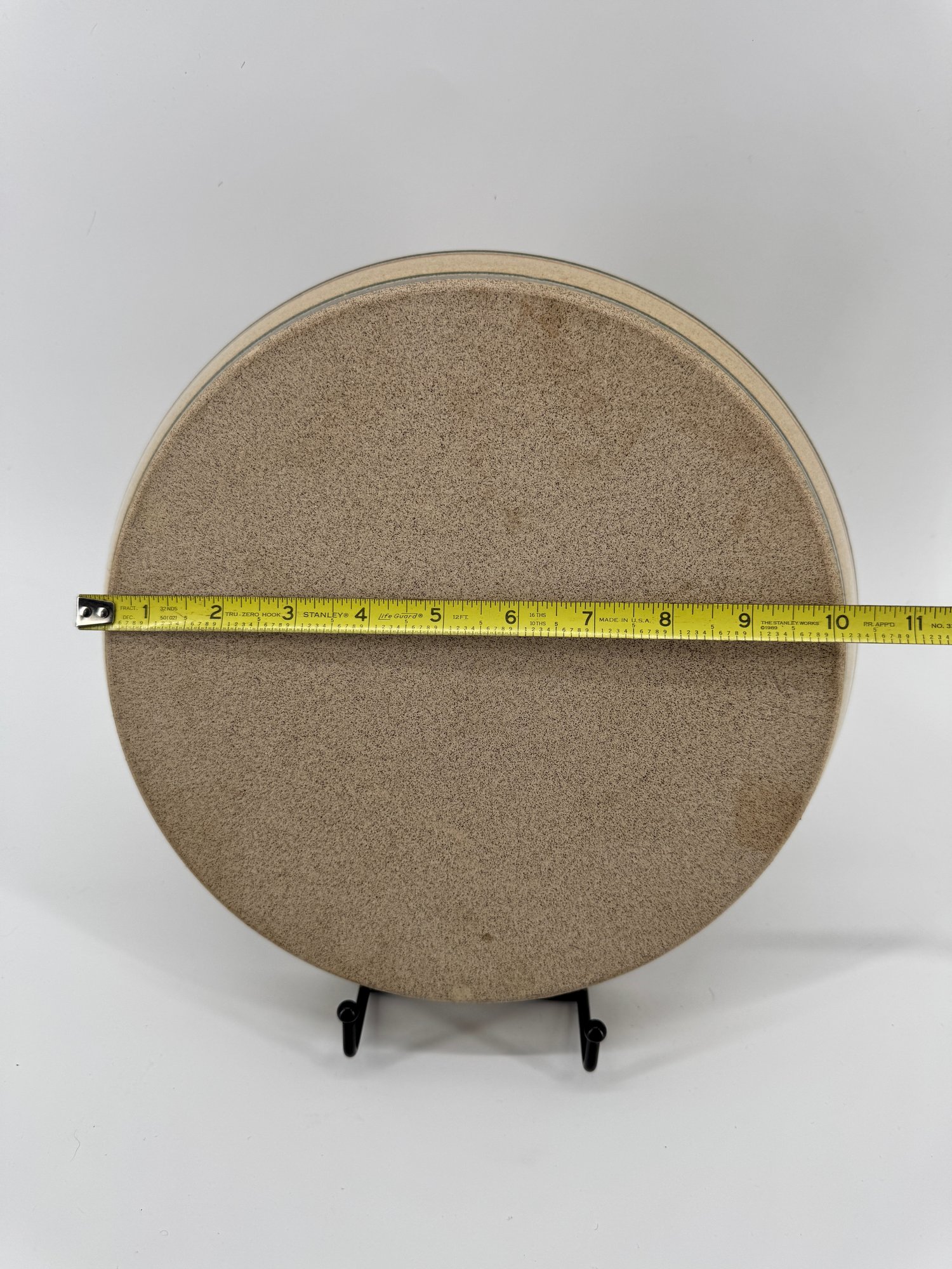 Round Stoneware Decorated Baking Dish #175784 | Auctionninja.com