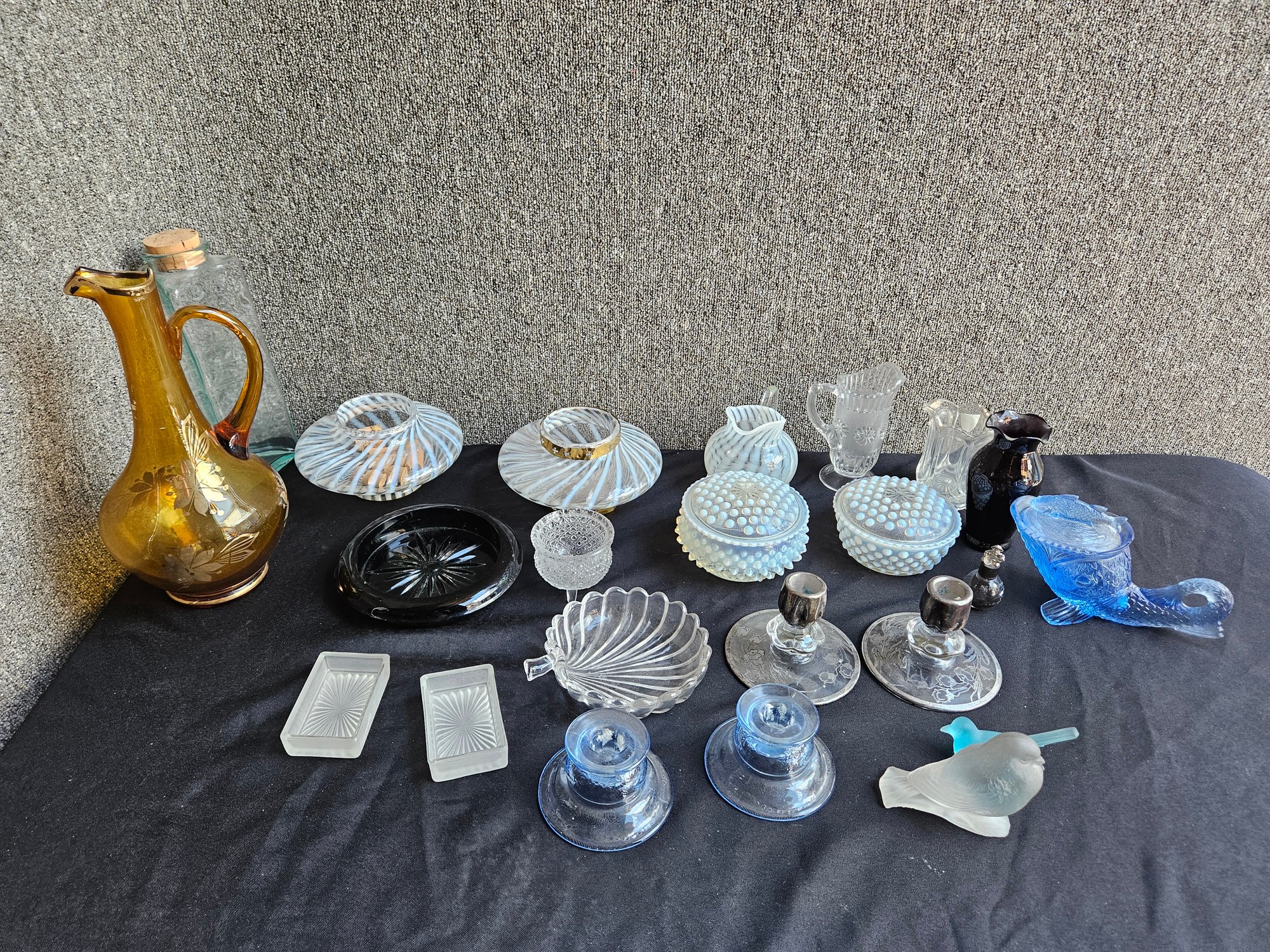 A114 - Colored Glass Items Lot - Various Size And Makers - LOCAL PICKUP ...