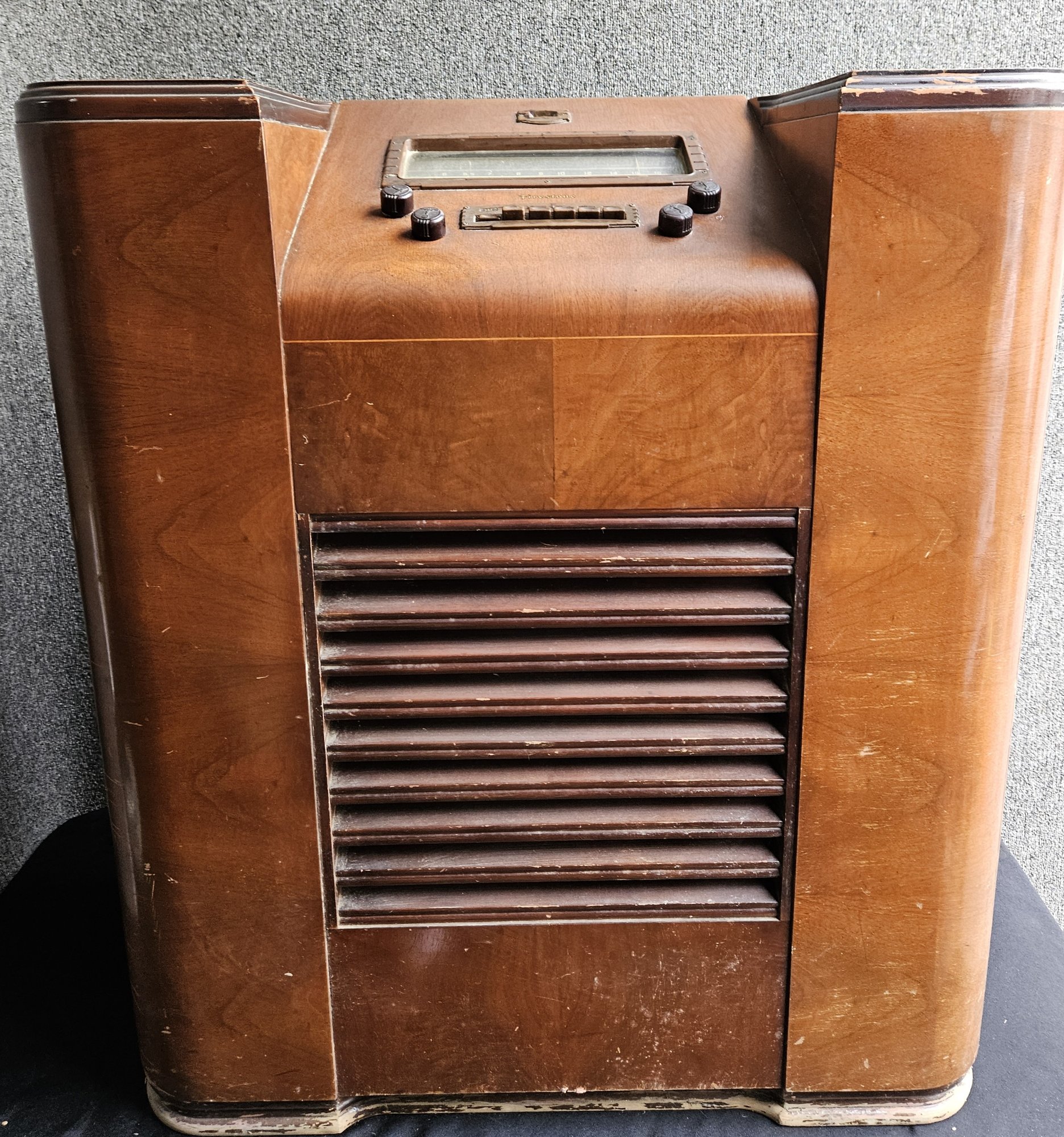 A138 - Vintage Firestone Console Radio - S-7404-2 - 34.5"x30"14 ...