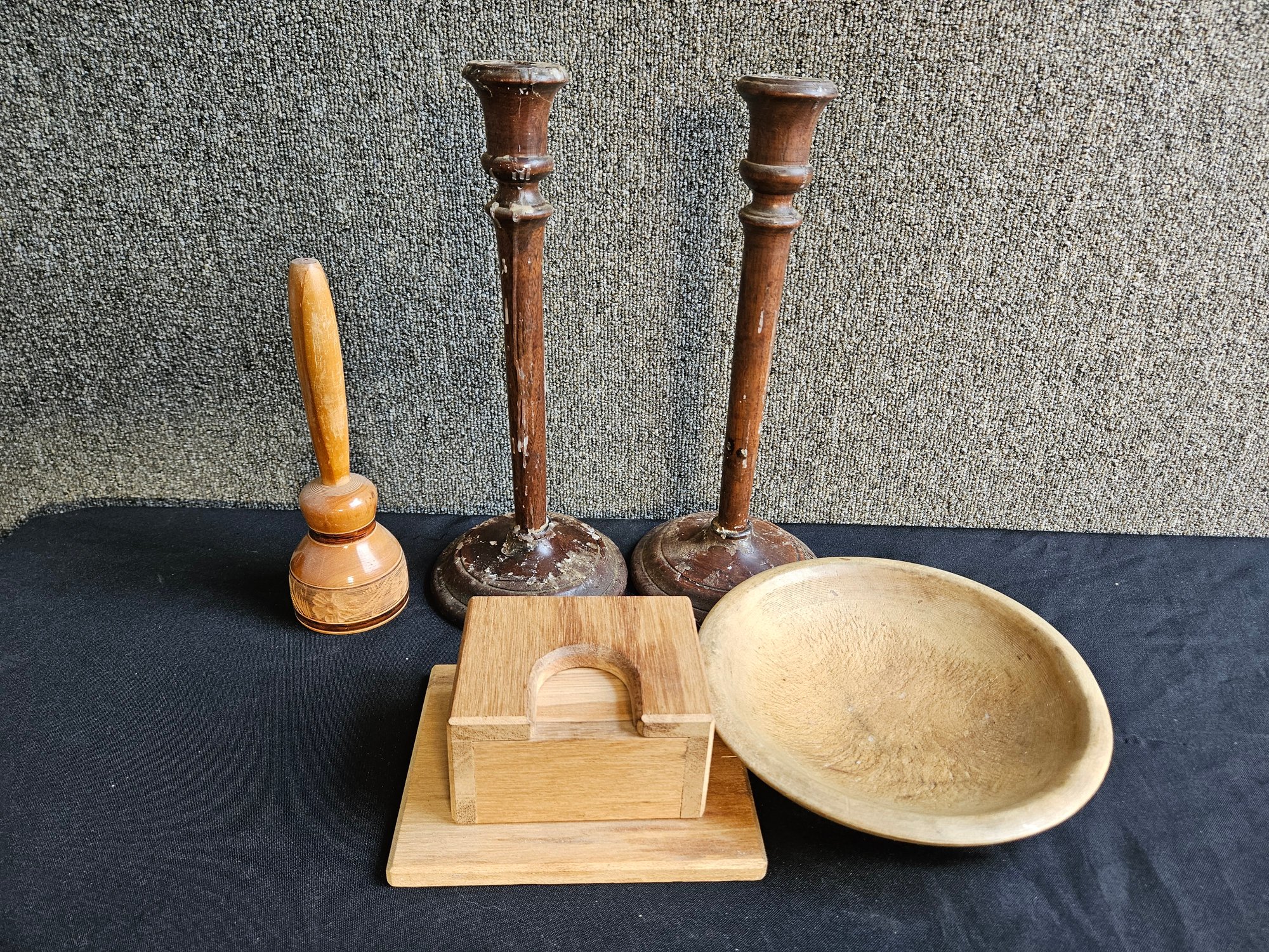 B66 - Wood Items Lot - Bowl - Candle Sticks - Postit Dispenser - LOCAL ...