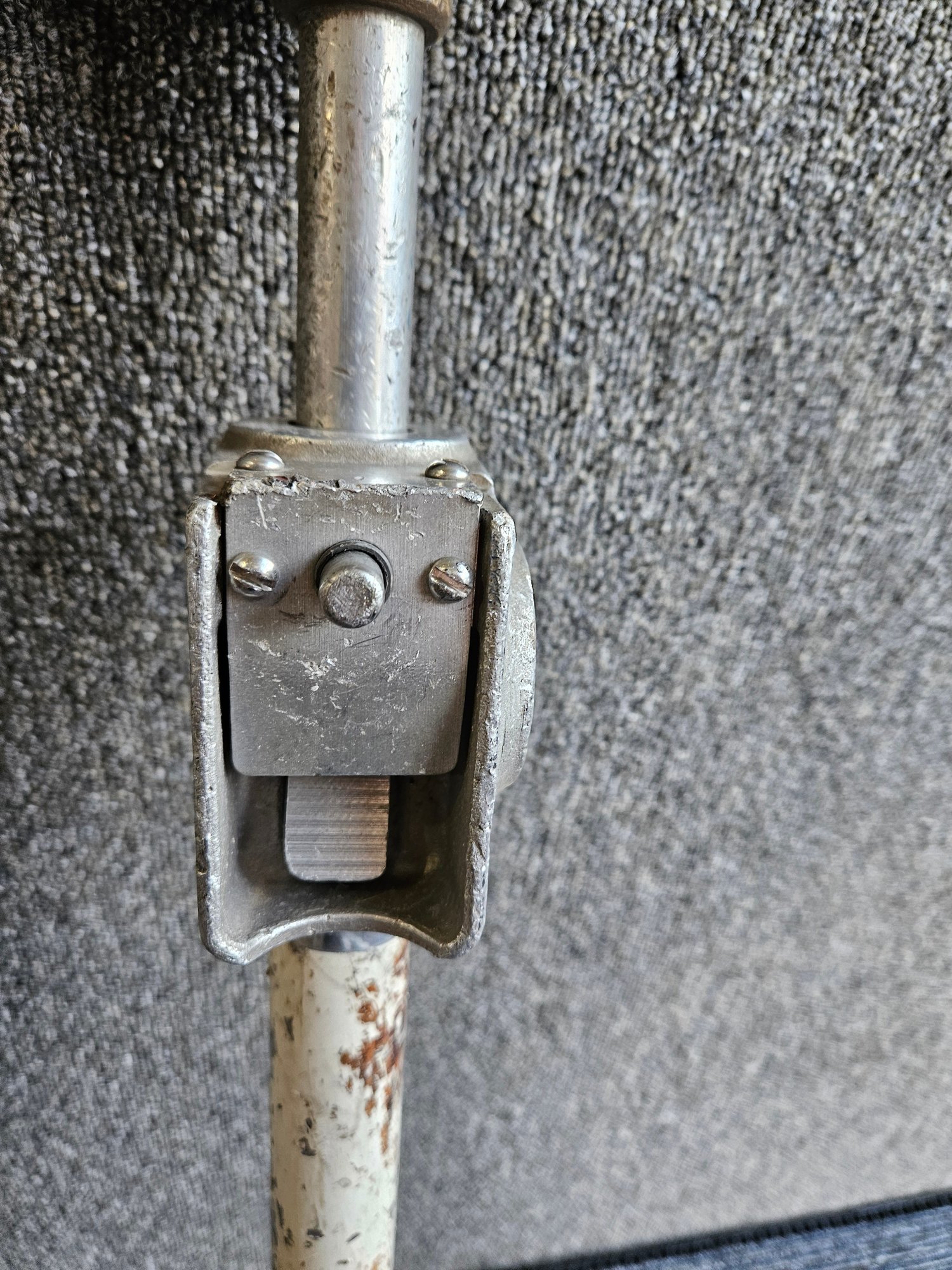 F3 - Big Stik Tomahawk Break Stick - Extendable 30-46" - LOCAL PICKUP ...