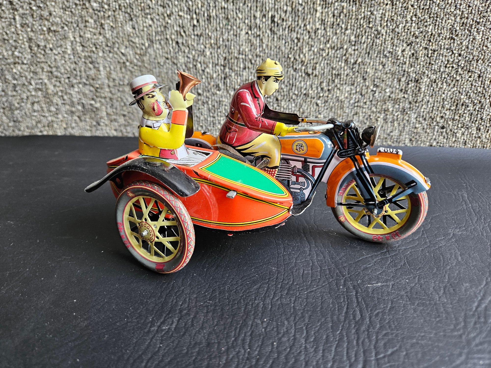 J59 - Paya PH Tin Litho Wind Up Motorcycle With Side Car #15525 | Auctionninja.com