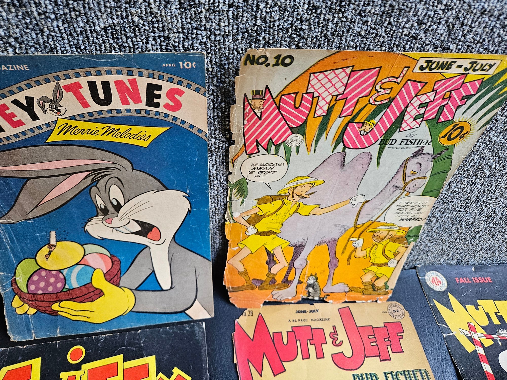 C10 - Comic Books With Mutt & Jeff And Looney Tunes Comic Book Front ...