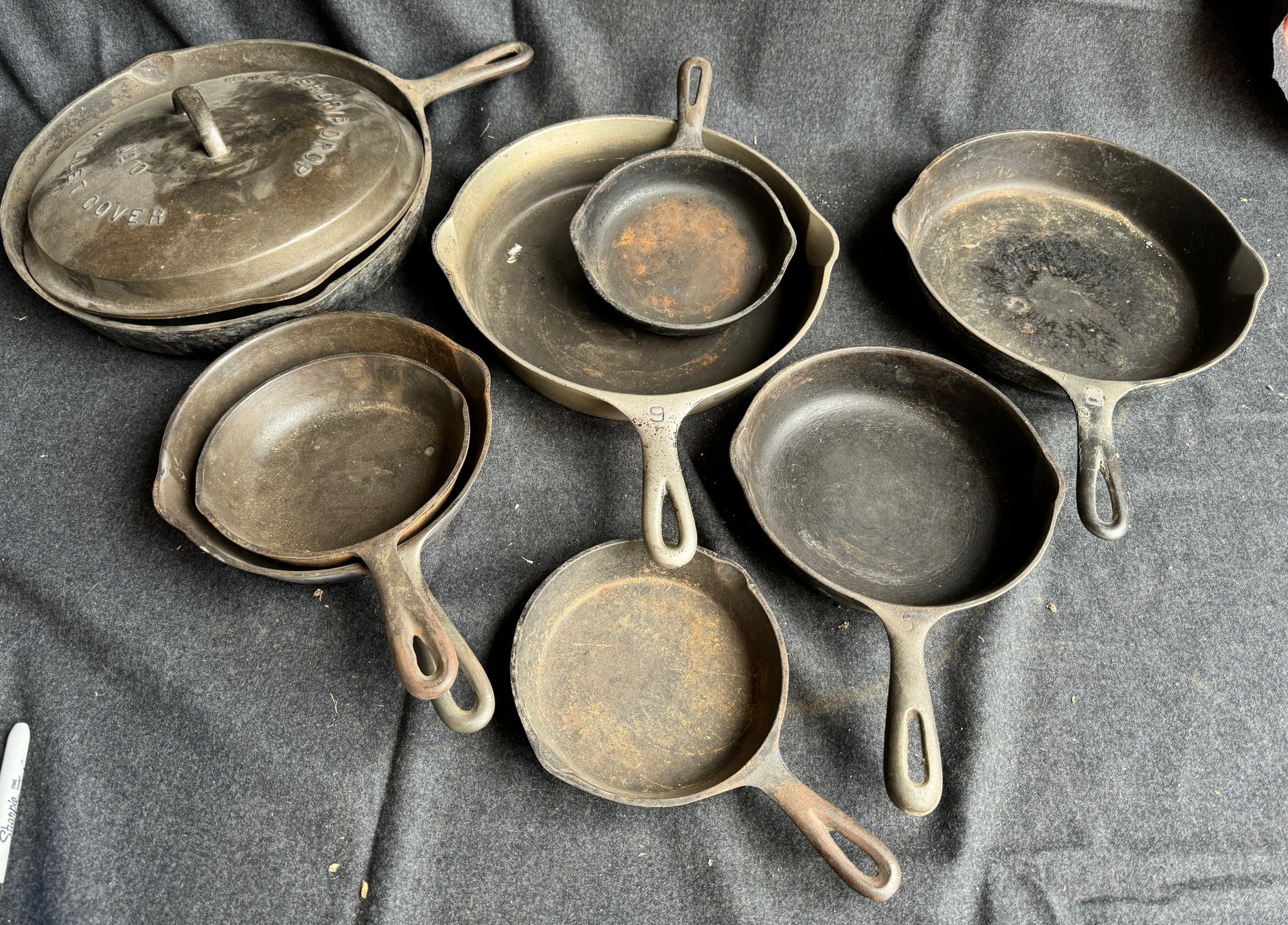 R99 Vintage Cast Iron Cookware- LOCAL PICKUP ONLY #11795 | Auctionninja.com