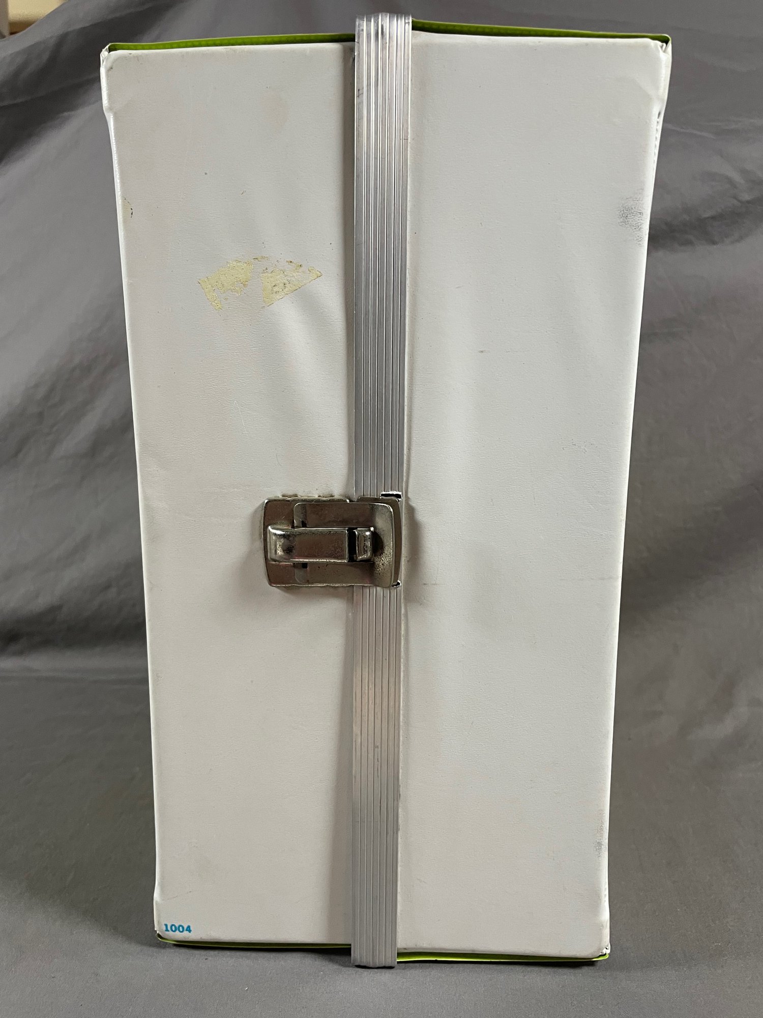 C40 Barbie And Frankie Doll Trunk With Clothes #12516 | Auctionninja.com