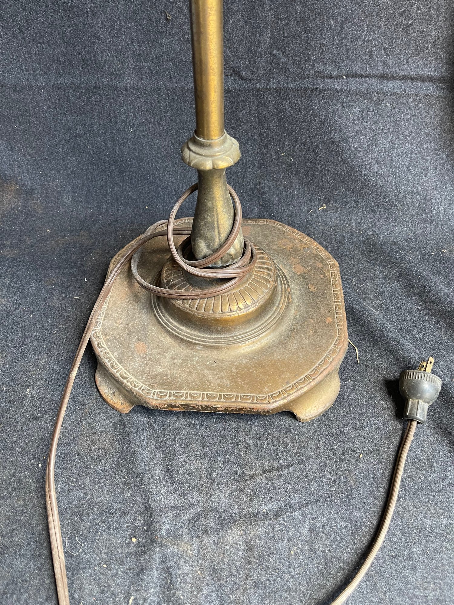 J269 Brass Lamp Needs Repair 52" #11171 | Auctionninja.com