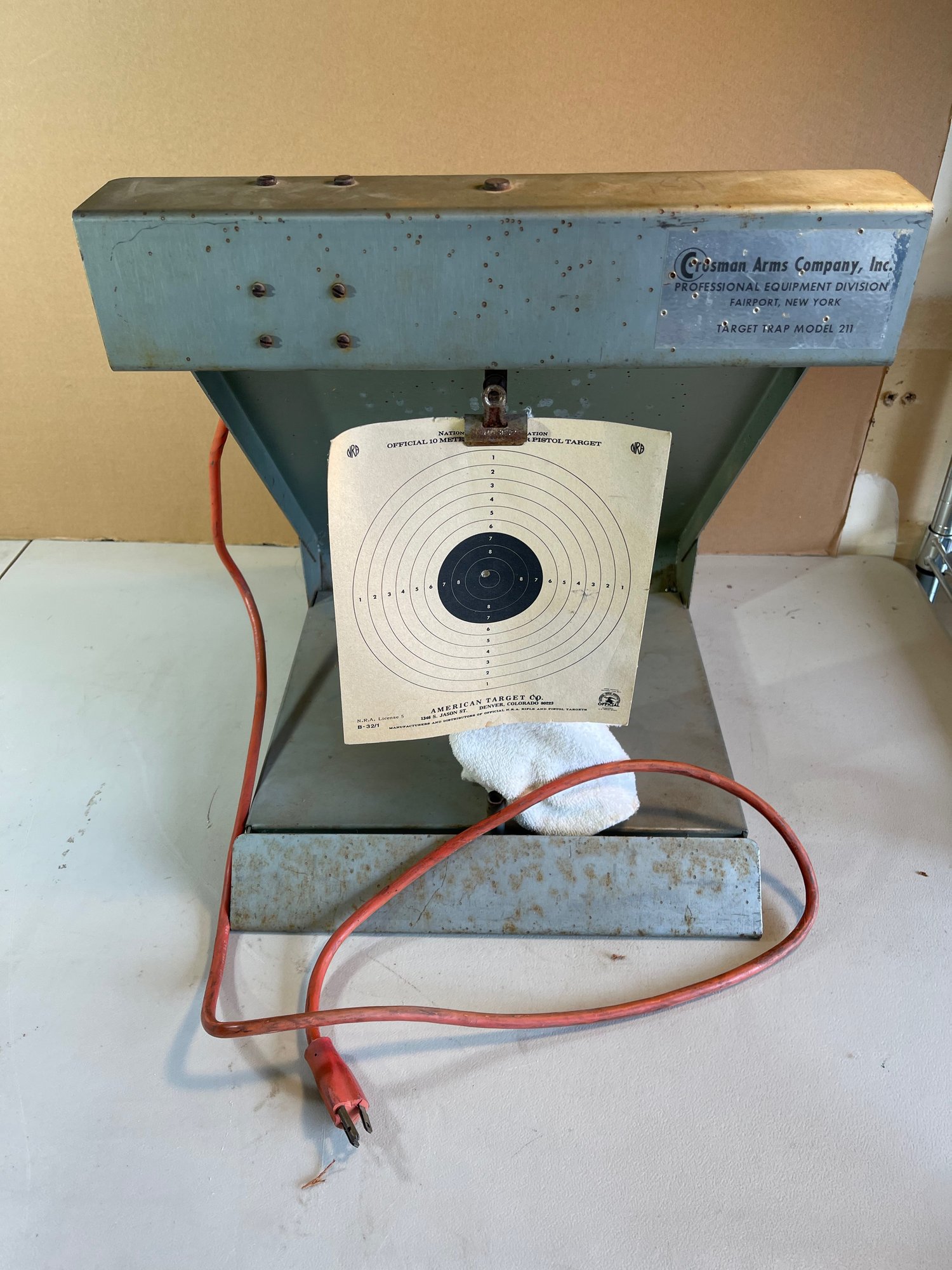 G163 Crosman Arms Target Practice Target Trap Model 211 #8457 ...