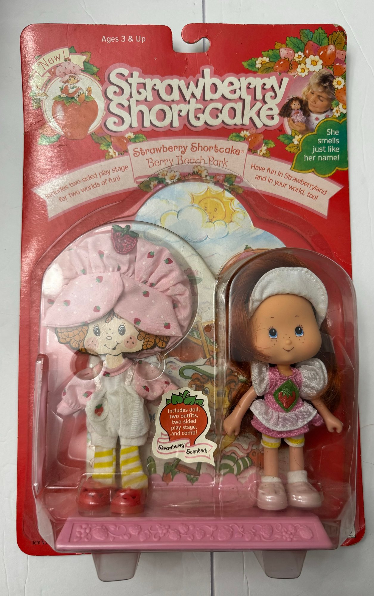 Rare New In The Box Strawberry Shortcake Berry Beach Park Toy #2649 ...
