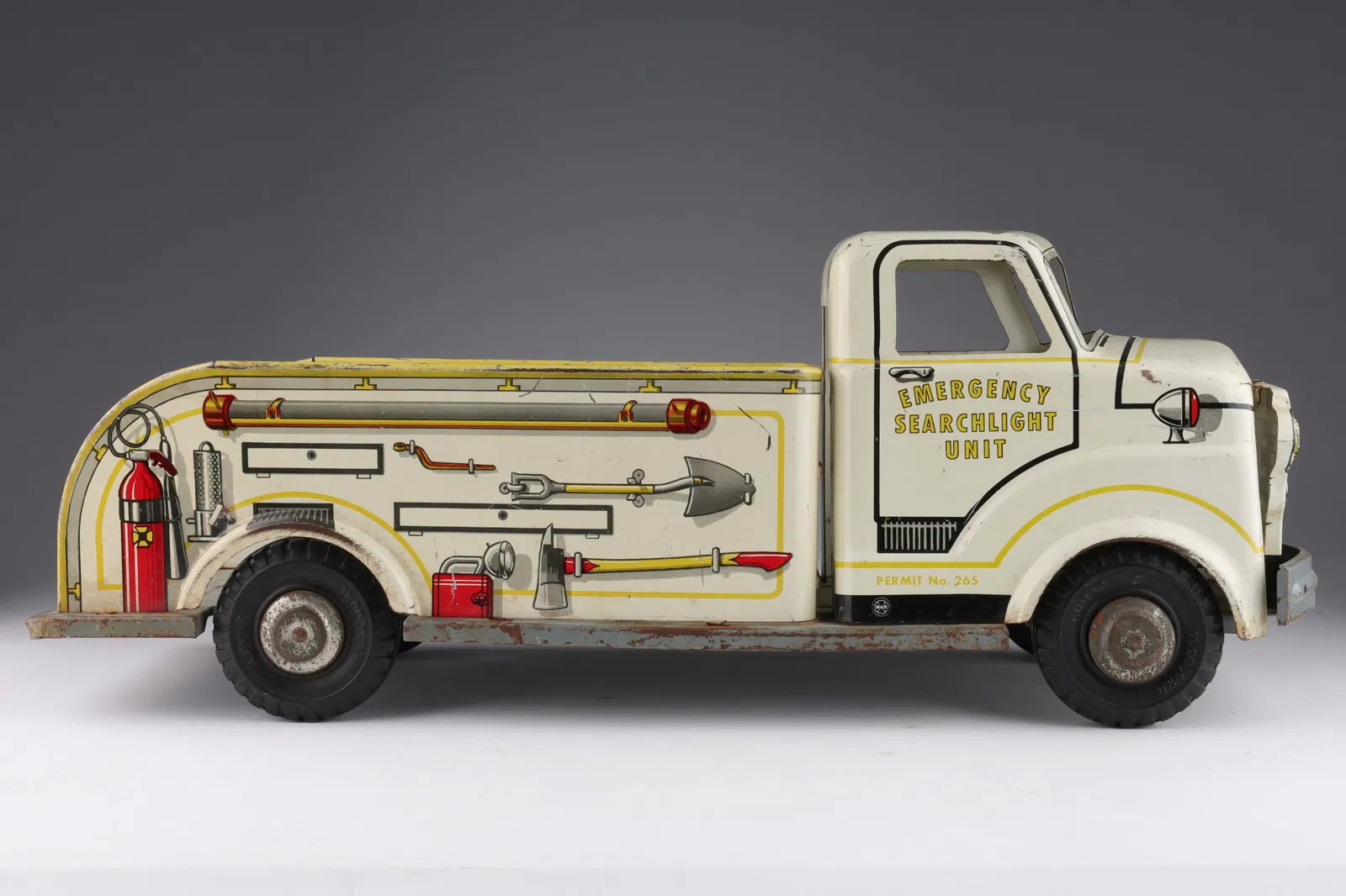 VINTAGE MARX EMERGENCY SEARCHLIGHT TOY TRUCK #2507 | Auctionninja.com