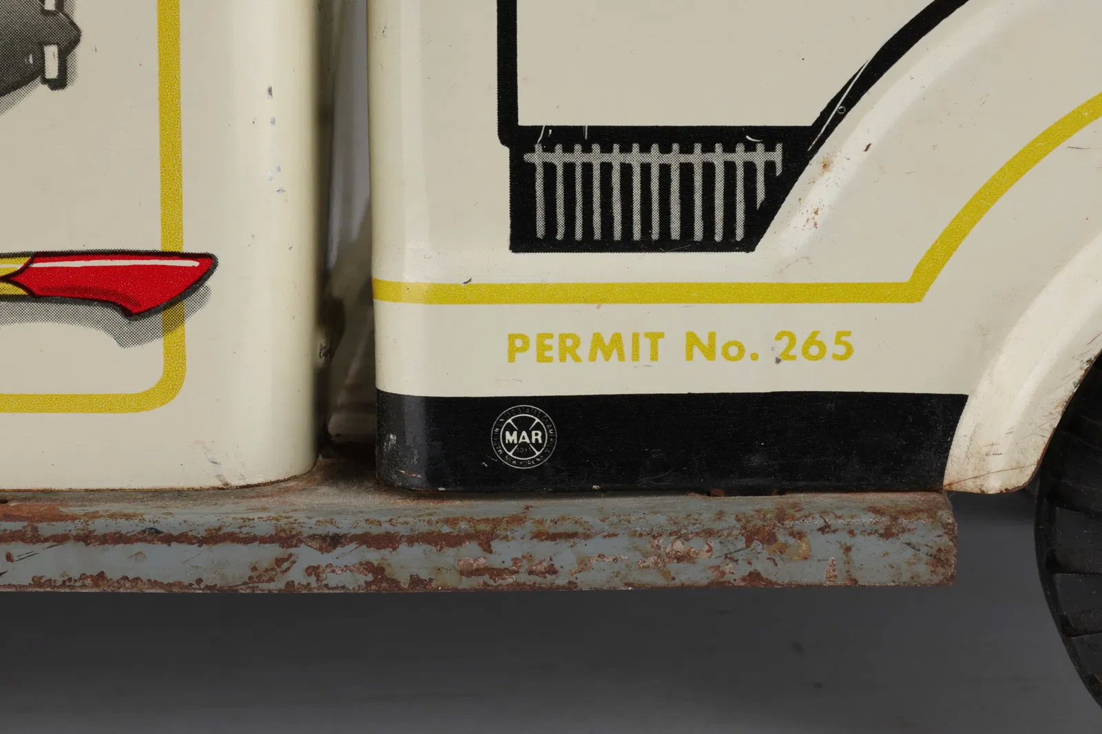 VINTAGE MARX EMERGENCY SEARCHLIGHT TOY TRUCK #2507 | Auctionninja.com