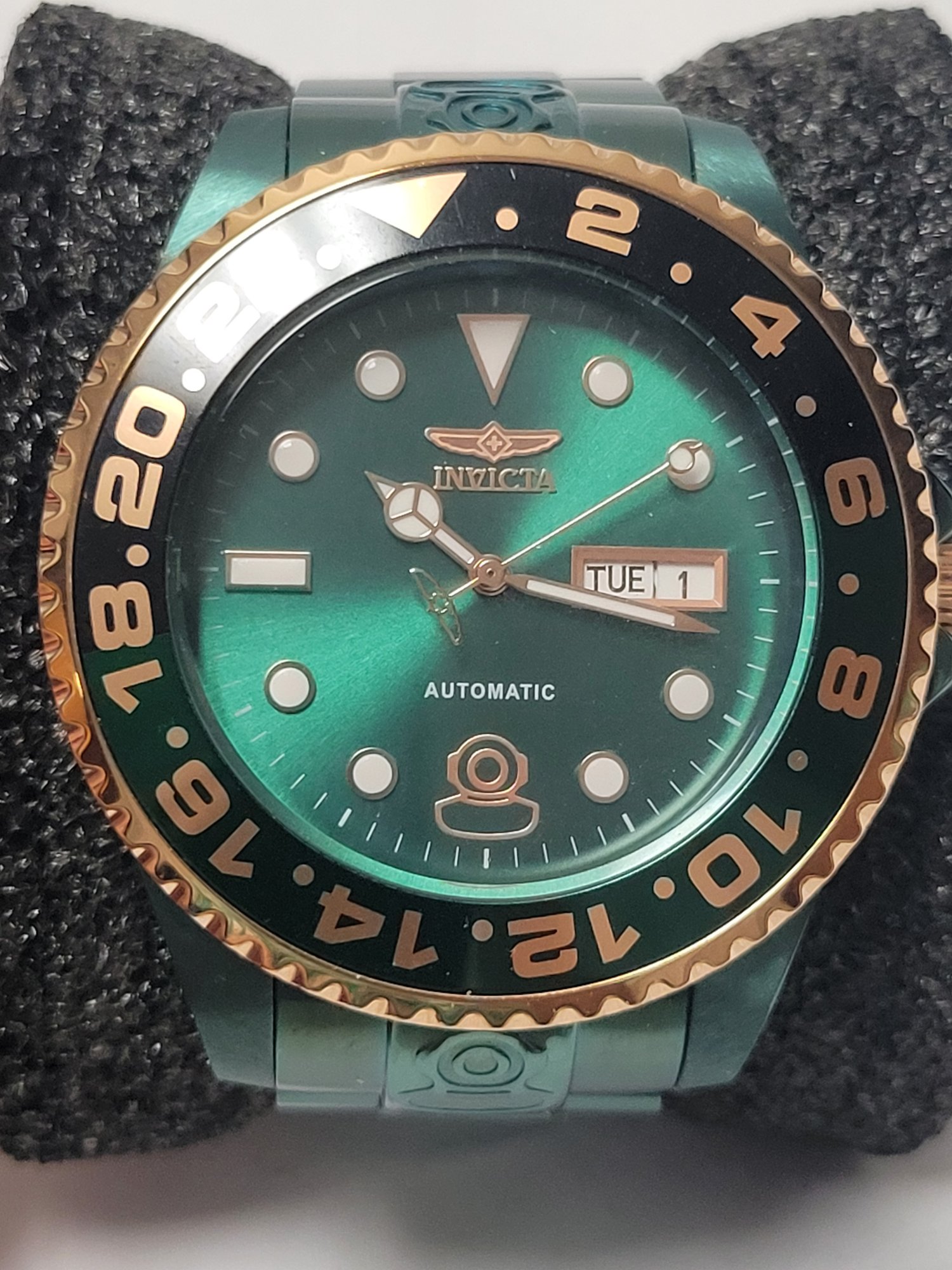Invicta Pro Diver Men's Watch #35775 | Auctionninja.com