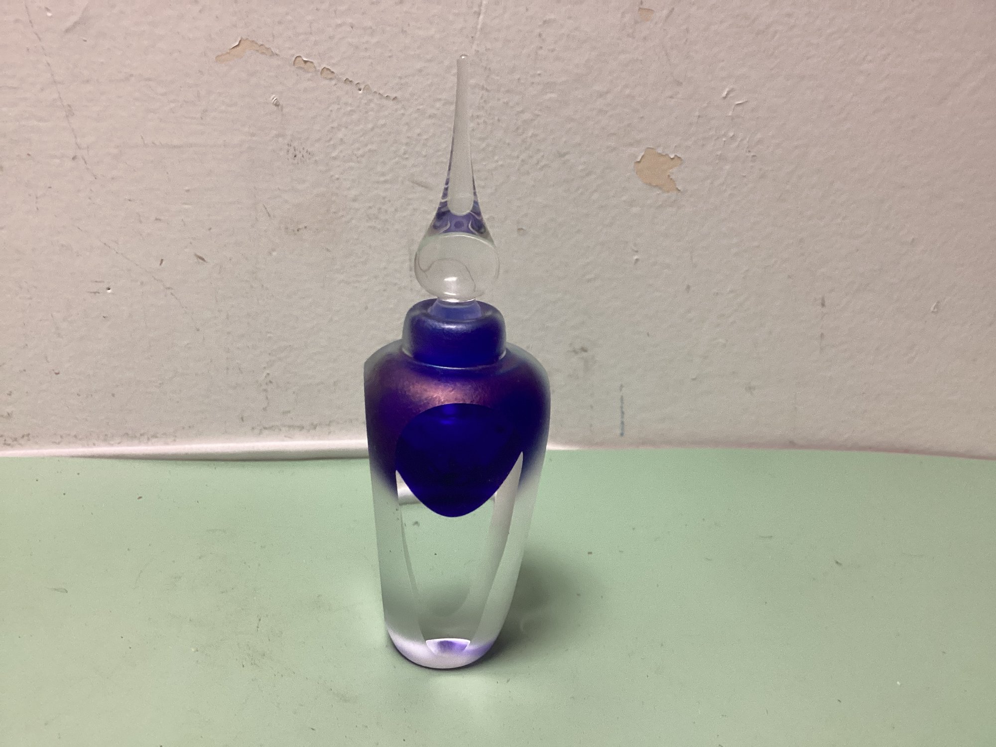 Vandermark Signed Art Glass Perfume Bottle #36697 | Auctionninja.com