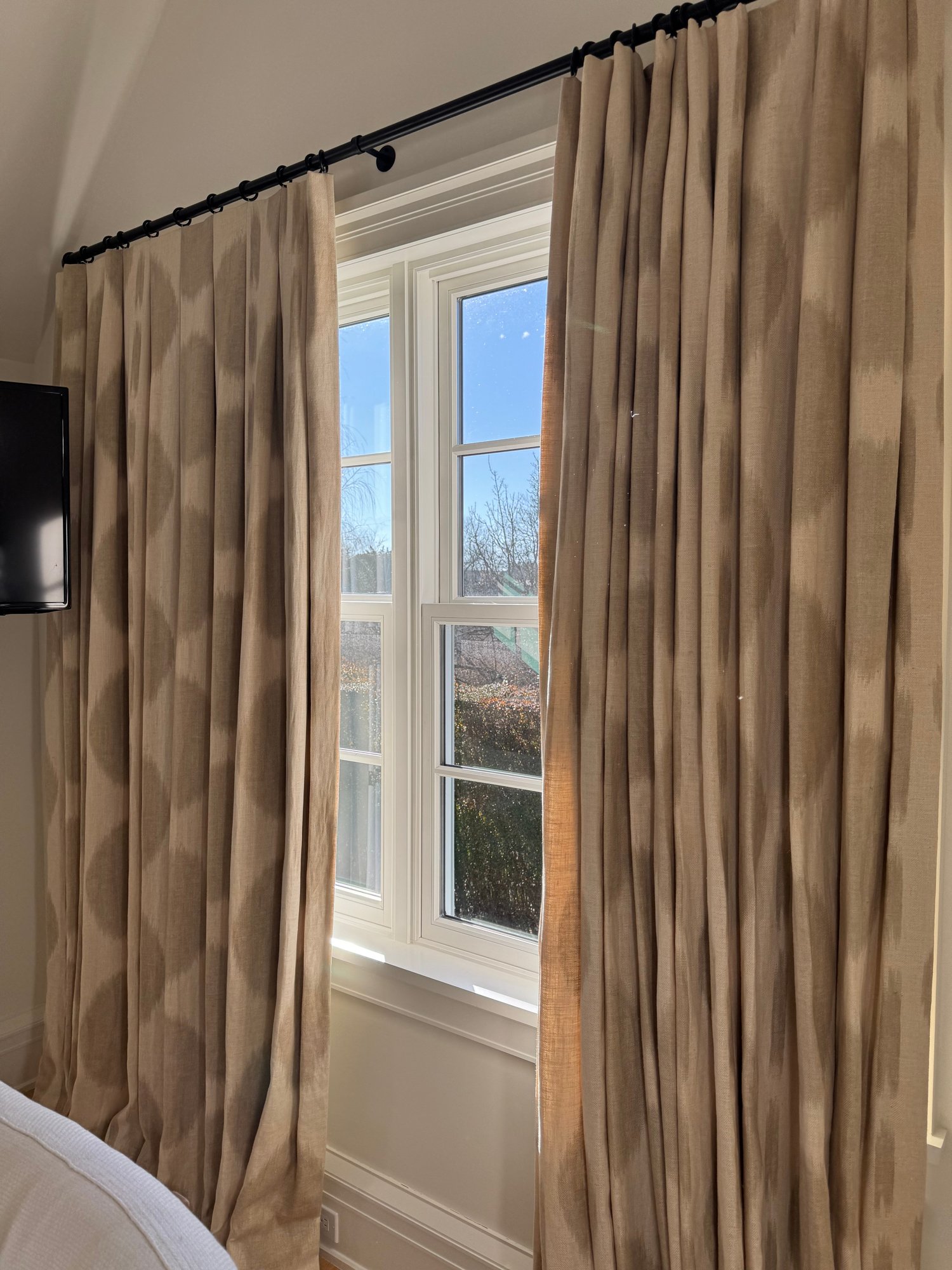 Mark Alexander Uzbek Linen Curtains #9728 | Auctionninja.com