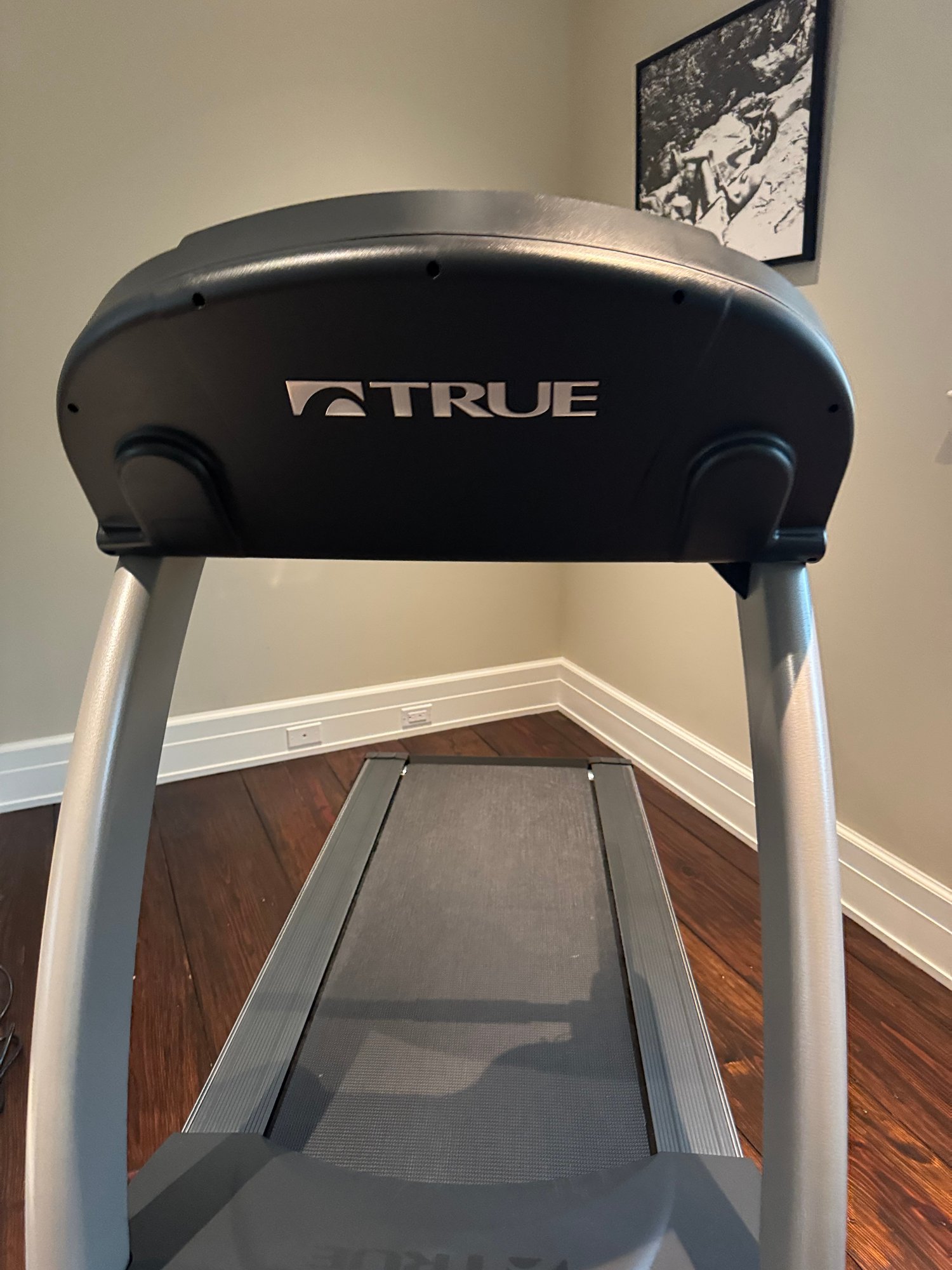 True Fitness Treadmill PS800 Model TPS800-1 #21059 | Auctionninja.com