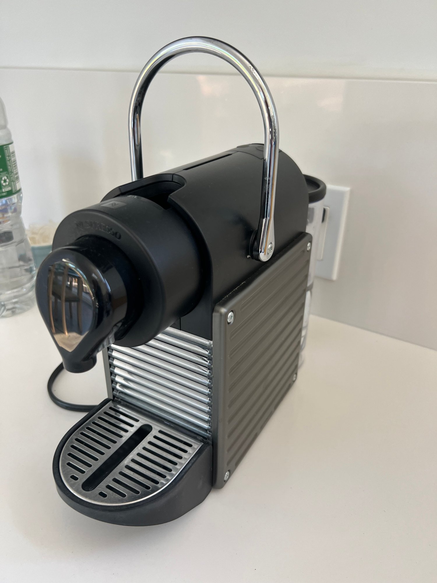 Nespresso Type C60 #5639 | Auctionninja.com
