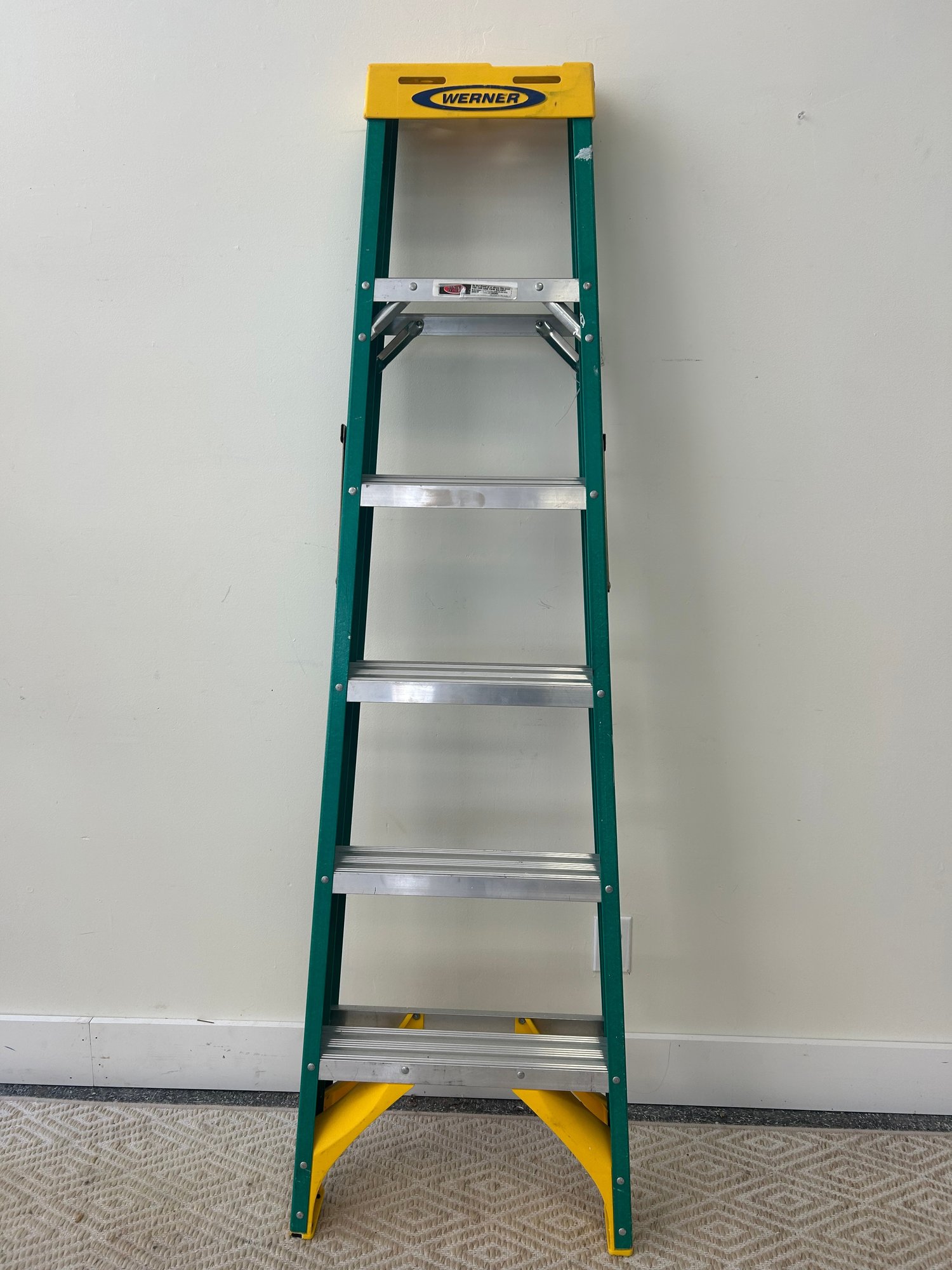 6 Foot Werner Fiberglass Ladder #20850 | Auctionninja.com