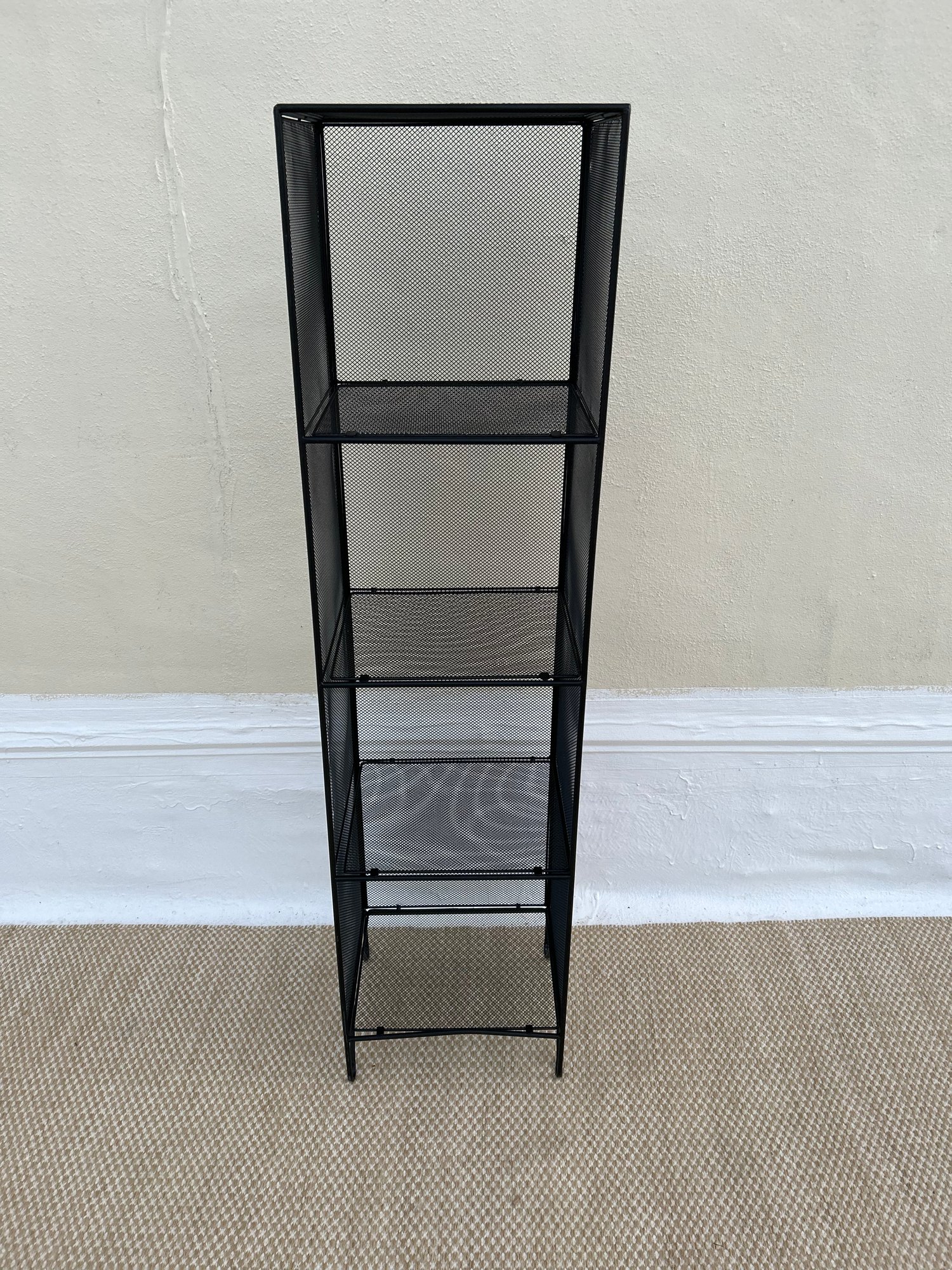 Black Metal Poliform Rack #9163 | Auctionninja.com