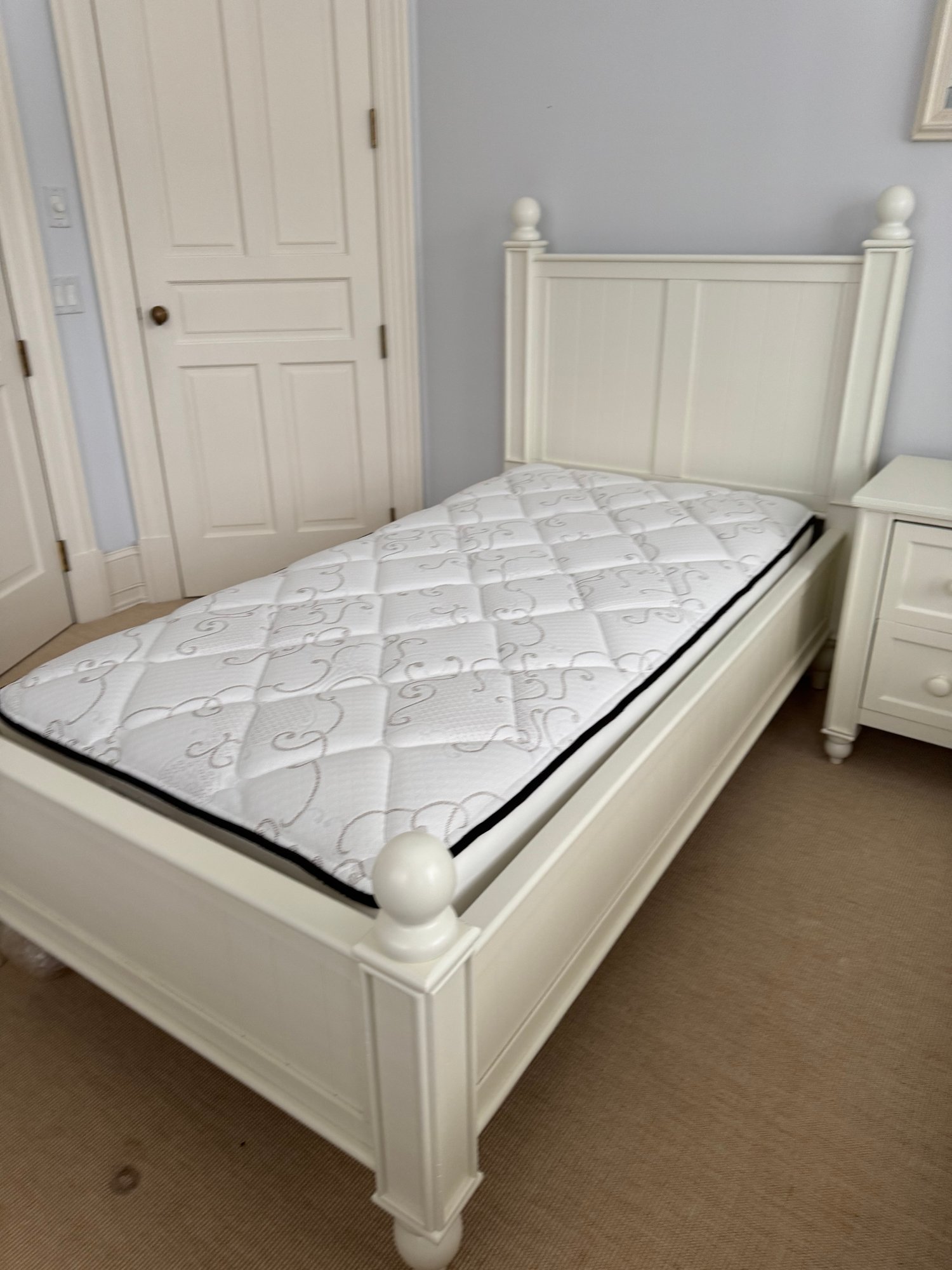 Pottery Barn White Thomas Twin Bed With Sealy Mattress (1 Of 2) #10637 ...
