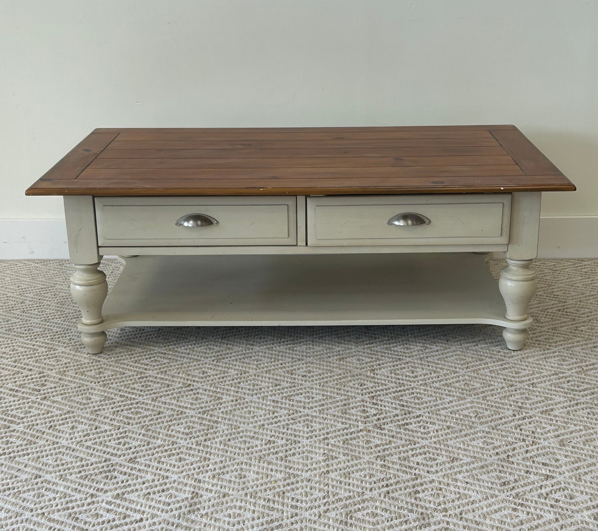 Liberty Furniture Coffee Table #17067 | Auctionninja.com