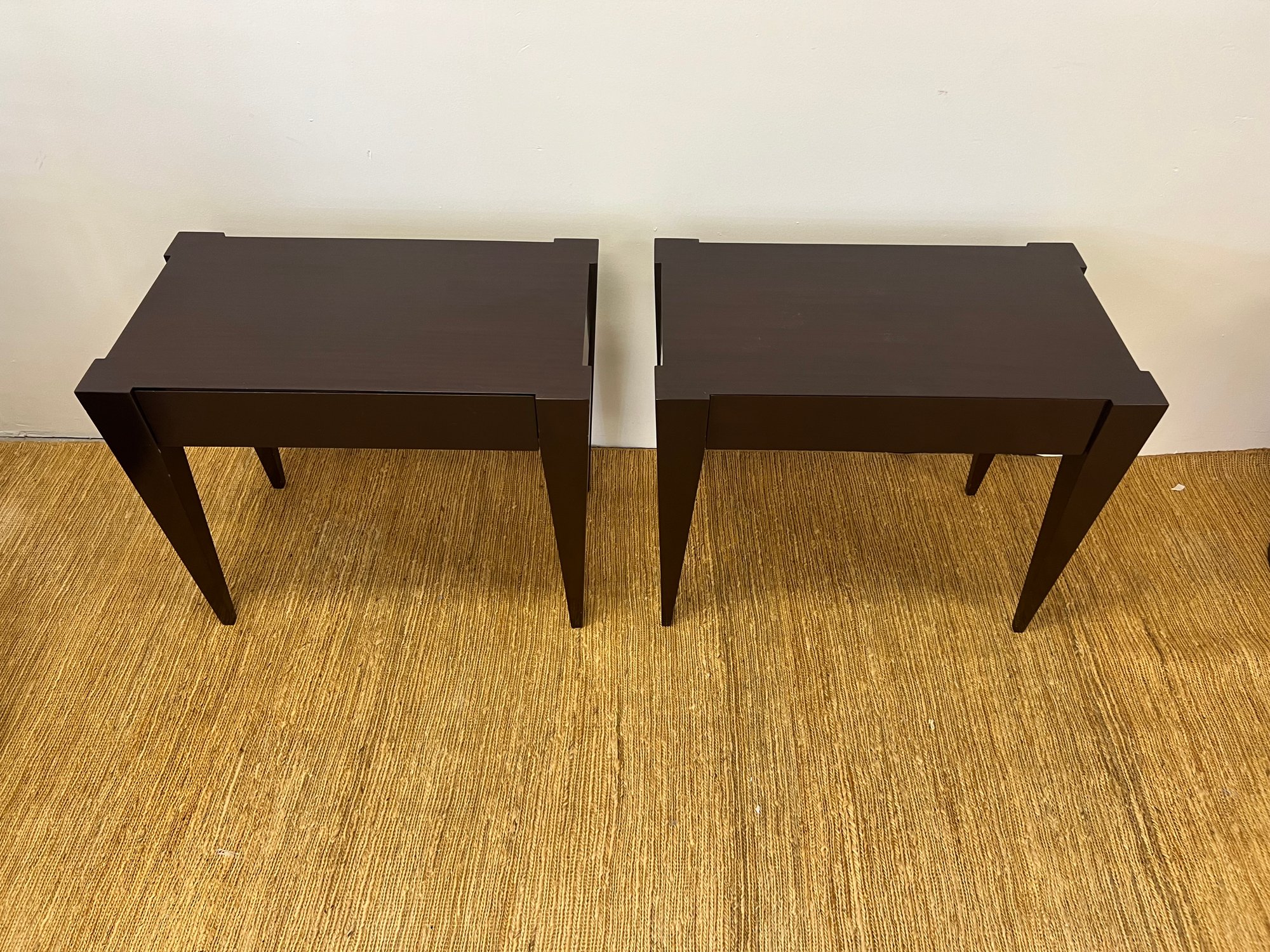 Pair Of Modern Side Tables #6931 | Auctionninja.com