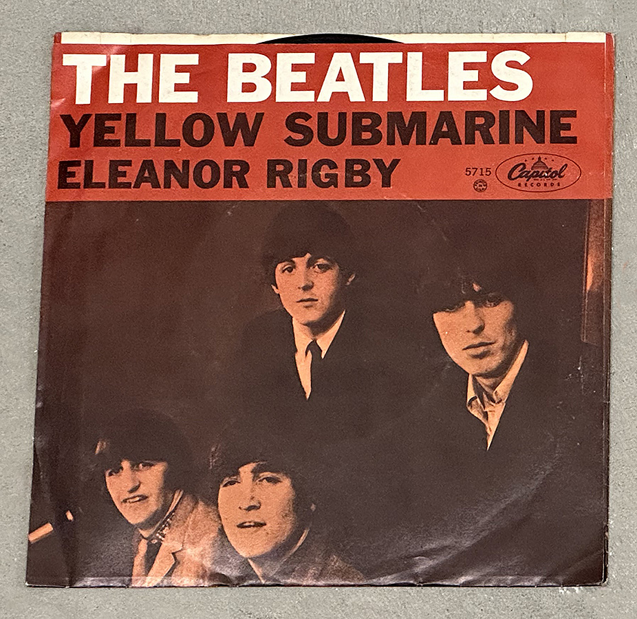 1966 The Beatles Vinyl Single - 45 Record (Yellow Submarine / Eleanor ...