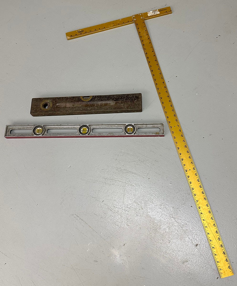 Goldblatt Heavy-Duty Drywall T-Square & Pair Of Vintage Levels #20736 ...