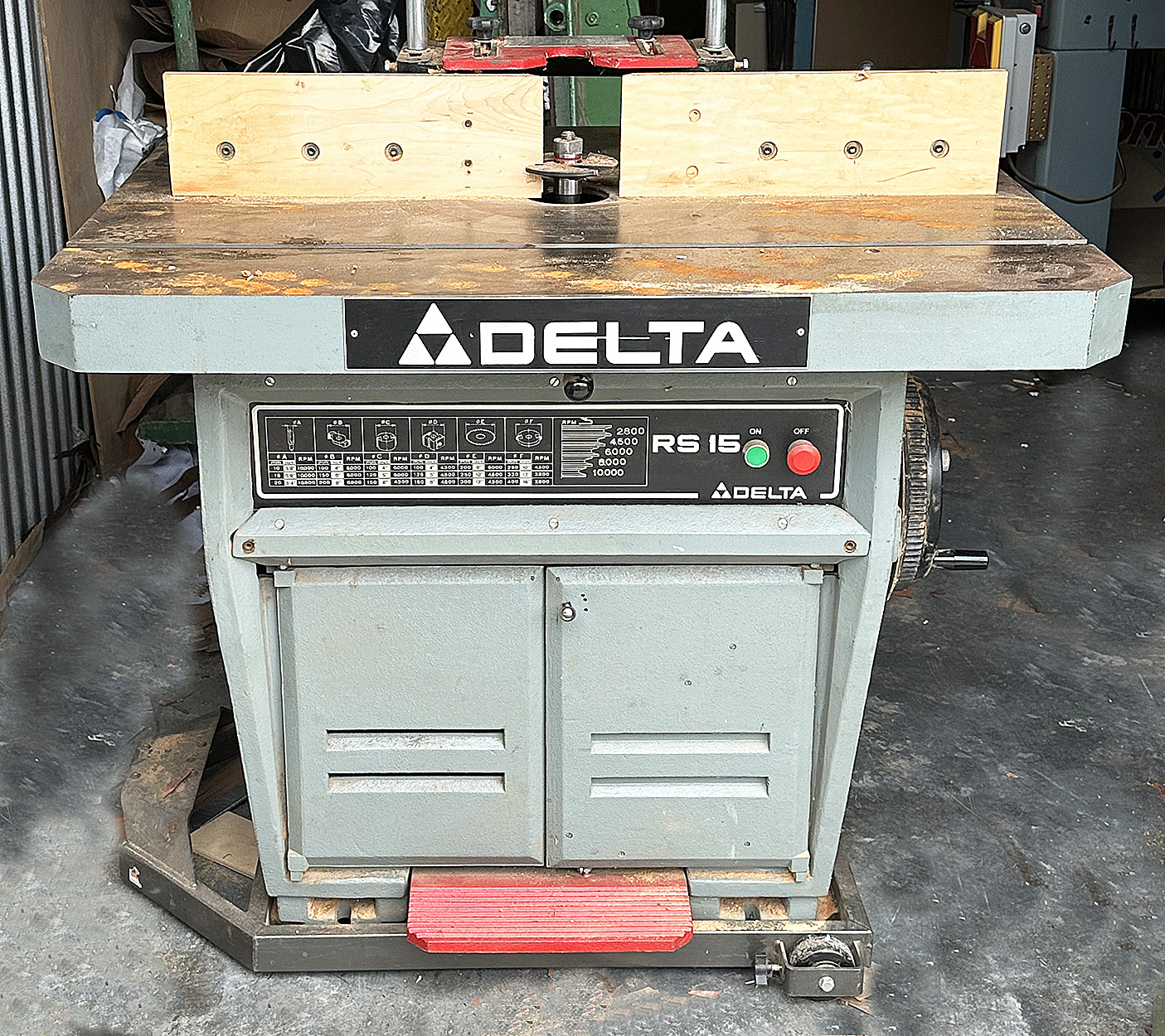Invicta Delta RS15 Single Spindle Shaper - Woodworking #18541 ...