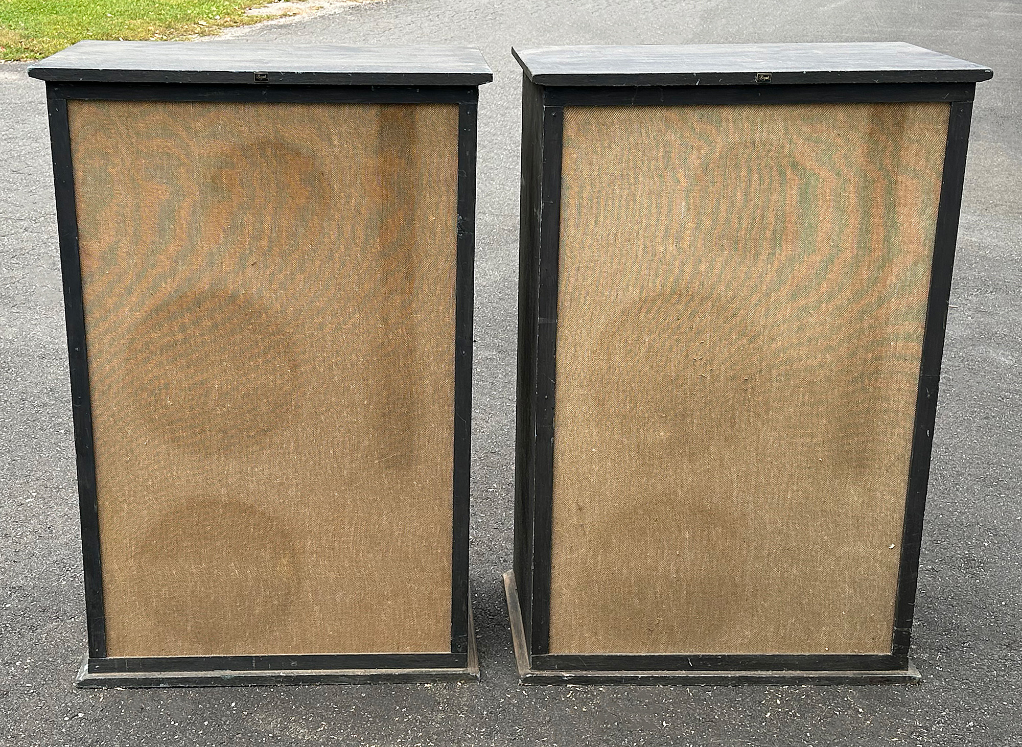 Pair Of Vintage Bozak Symphony B4000 Speakers #17700 | Auctionninja.com