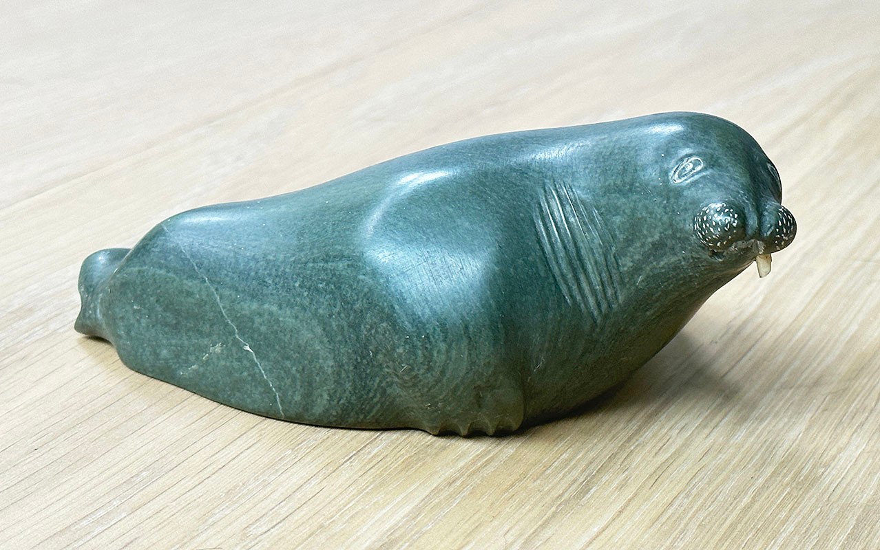 First Nations Inuit Soapstone & Ivory Carving Of A Walrus #20357 ...